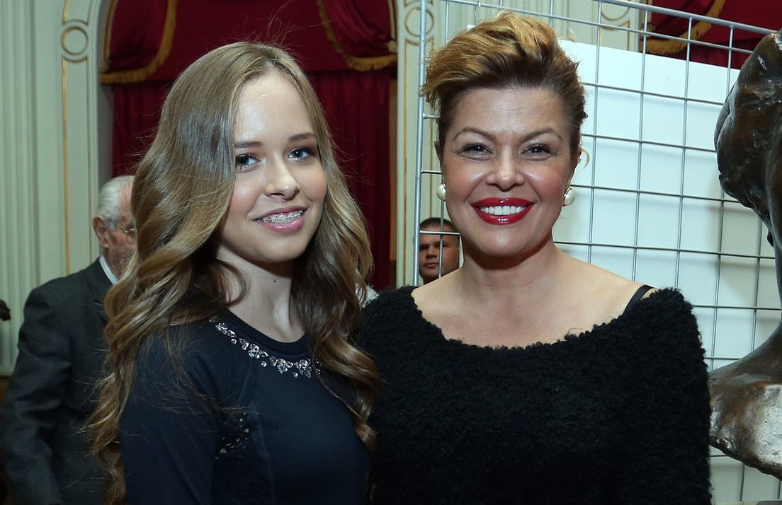 Lijepa kći Ene Begović pokazala dečka, objavila video s romantičnog ...