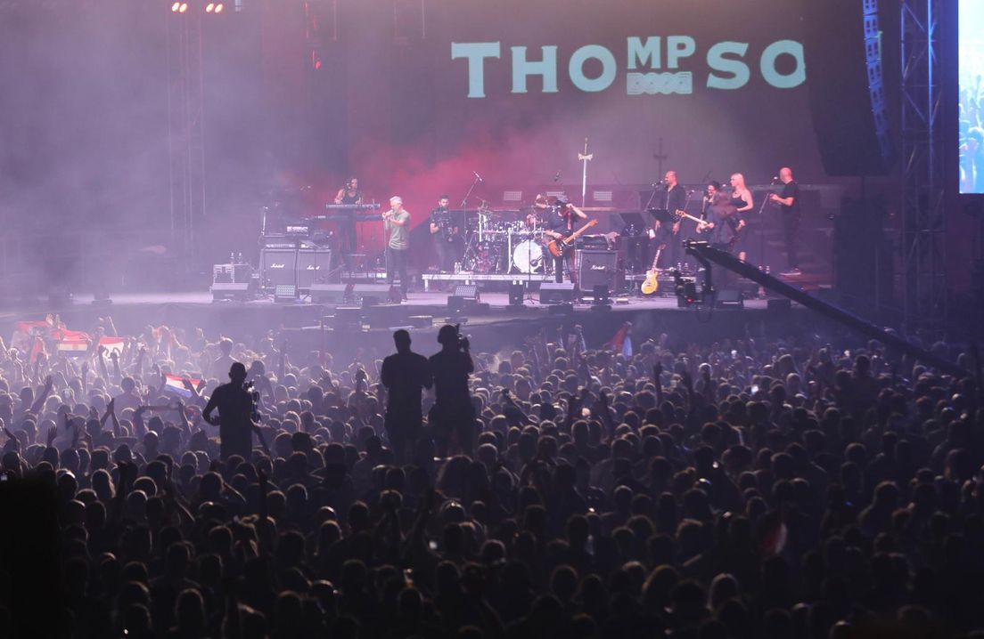 Donosimo galeriju s Thompsonova velikog koncerta u Dubrovniku, ovakve ...