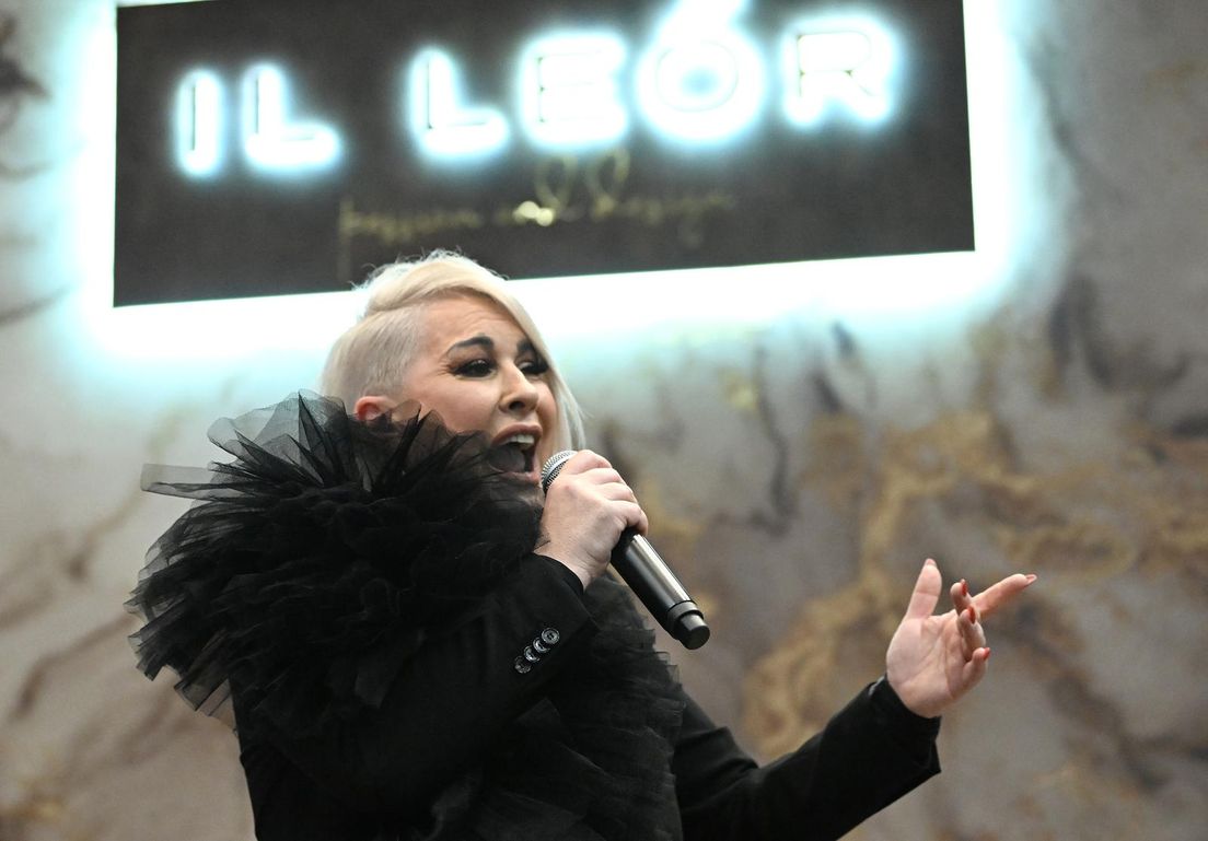 Indira Levak pohvalila se novim poslovnim pothvatom, pjevačica se ...