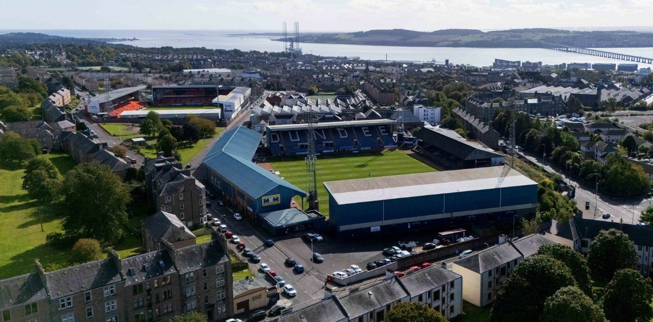 Znate li u kojem gradu na Otoku gradski rivali imaju stadione udaljene ...