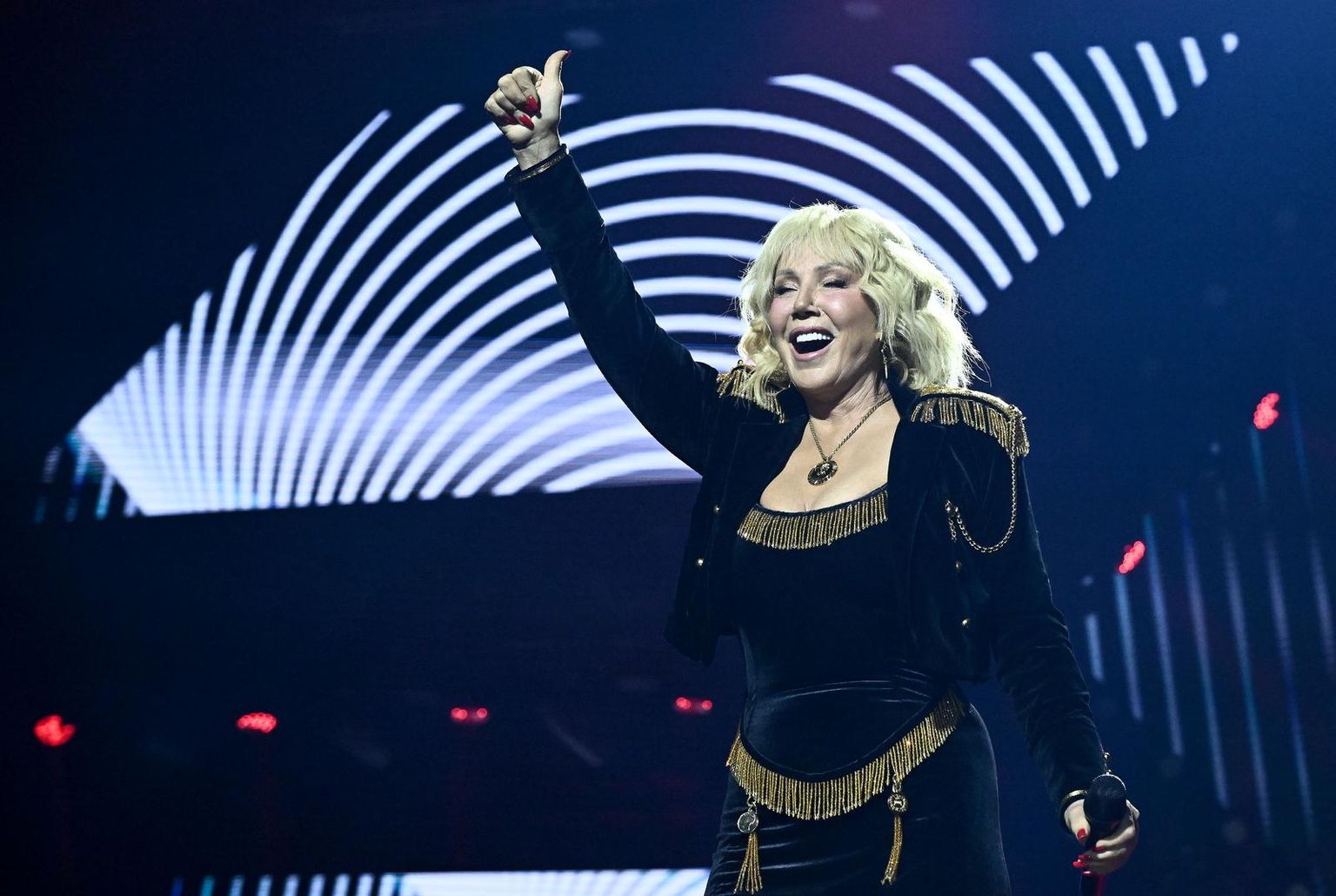 Lepa Brena napravila pravu ludnicu u zagrebačkoj Areni, a zbog crne ...