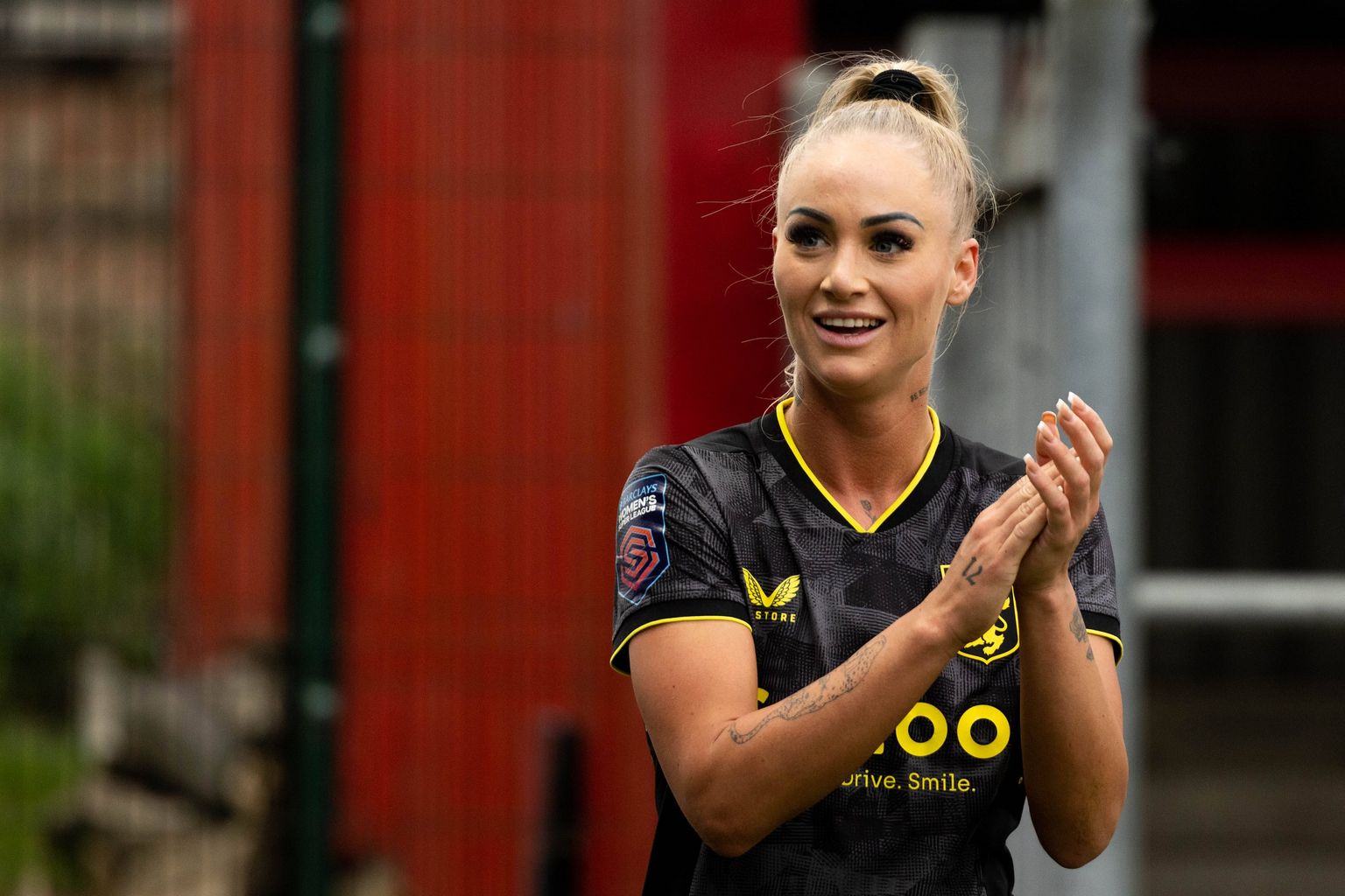 FOTO Najljepša nogometašica na svijetu izazvala pomamu navijača kada je ...