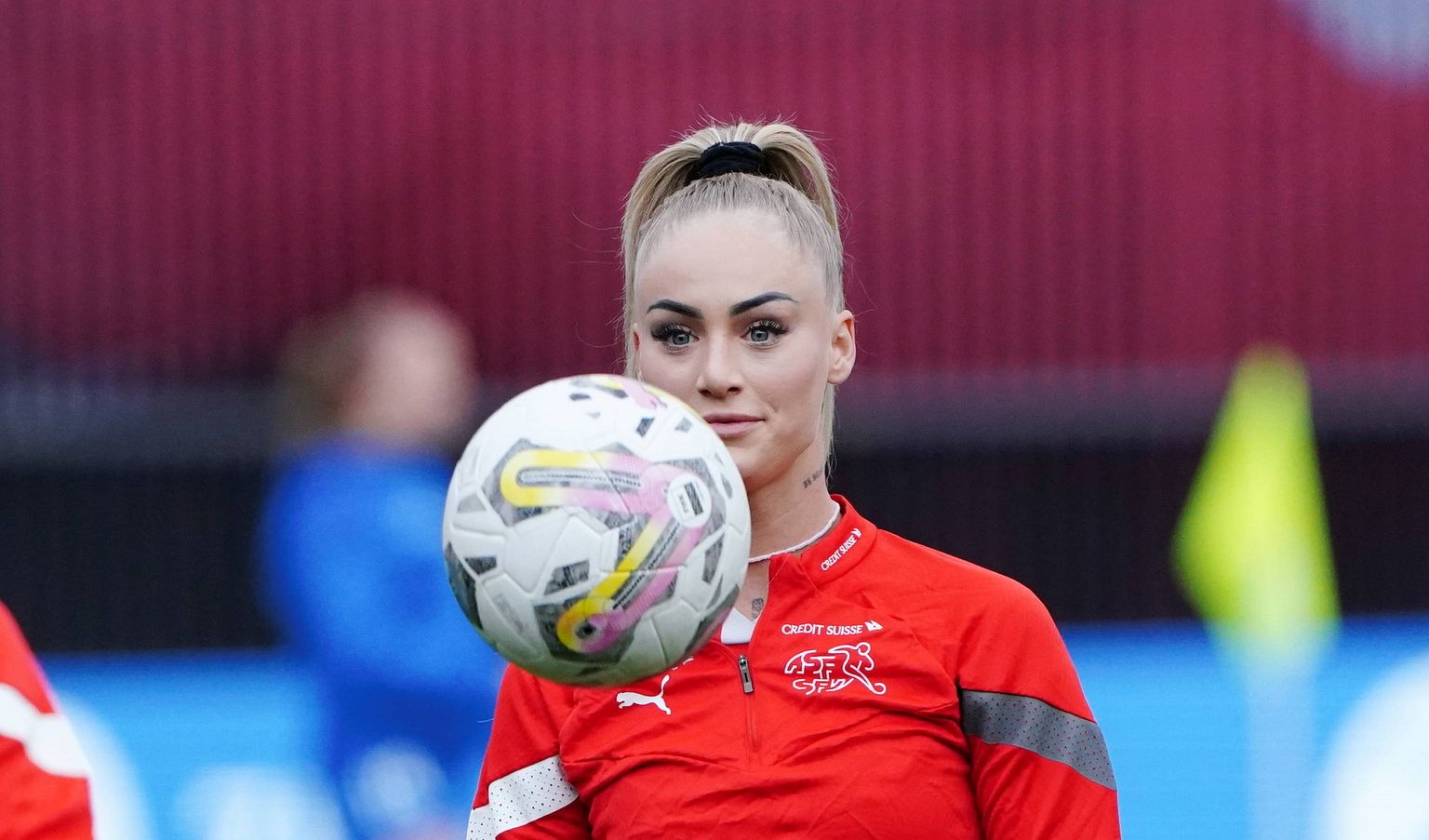 FOTO Najljepša nogometašica na svijetu izazvala pomamu navijača kada je ...