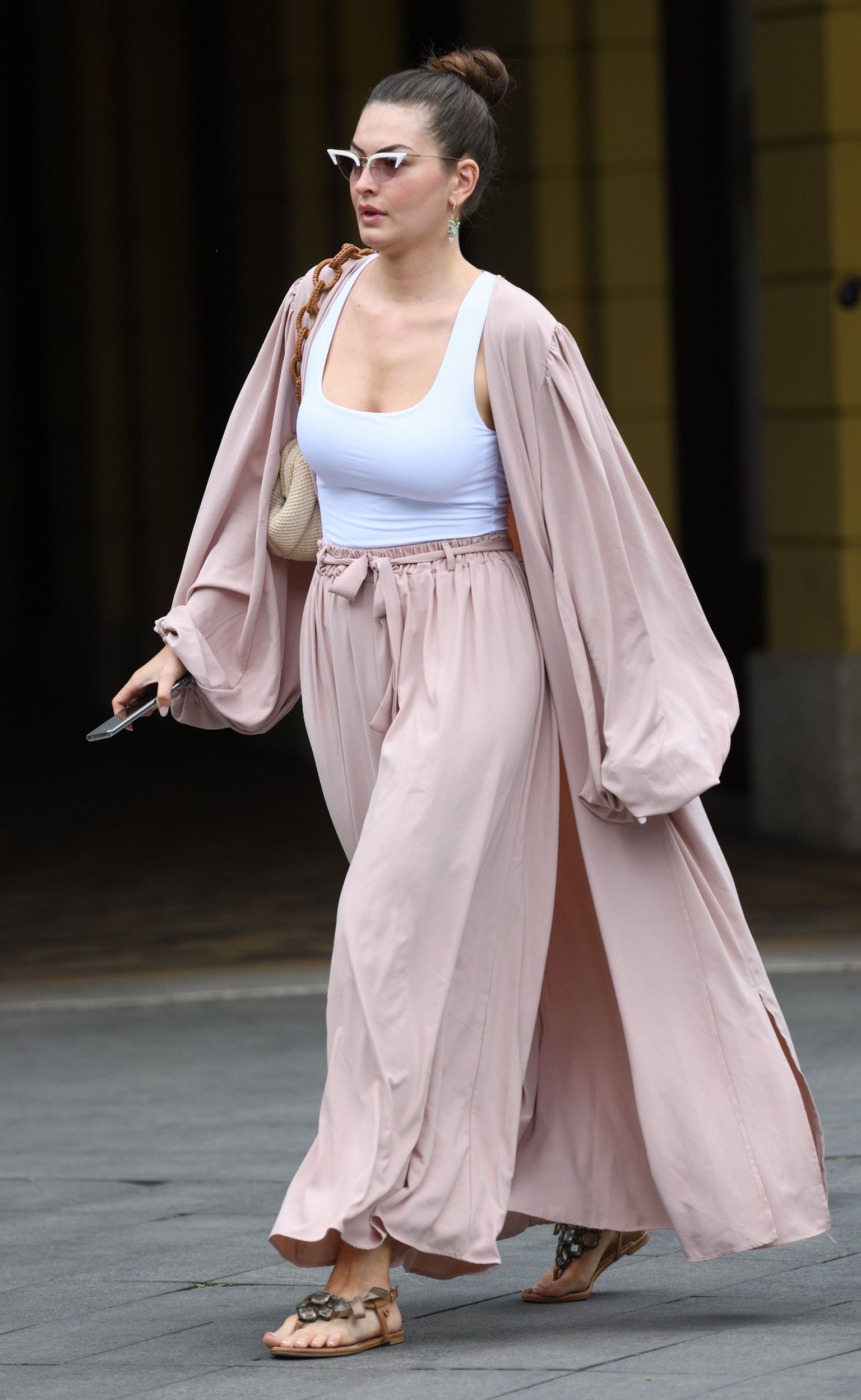 15 fotografija koje dokazuju da se na zagrebačkoj špici i ljeti nose ...