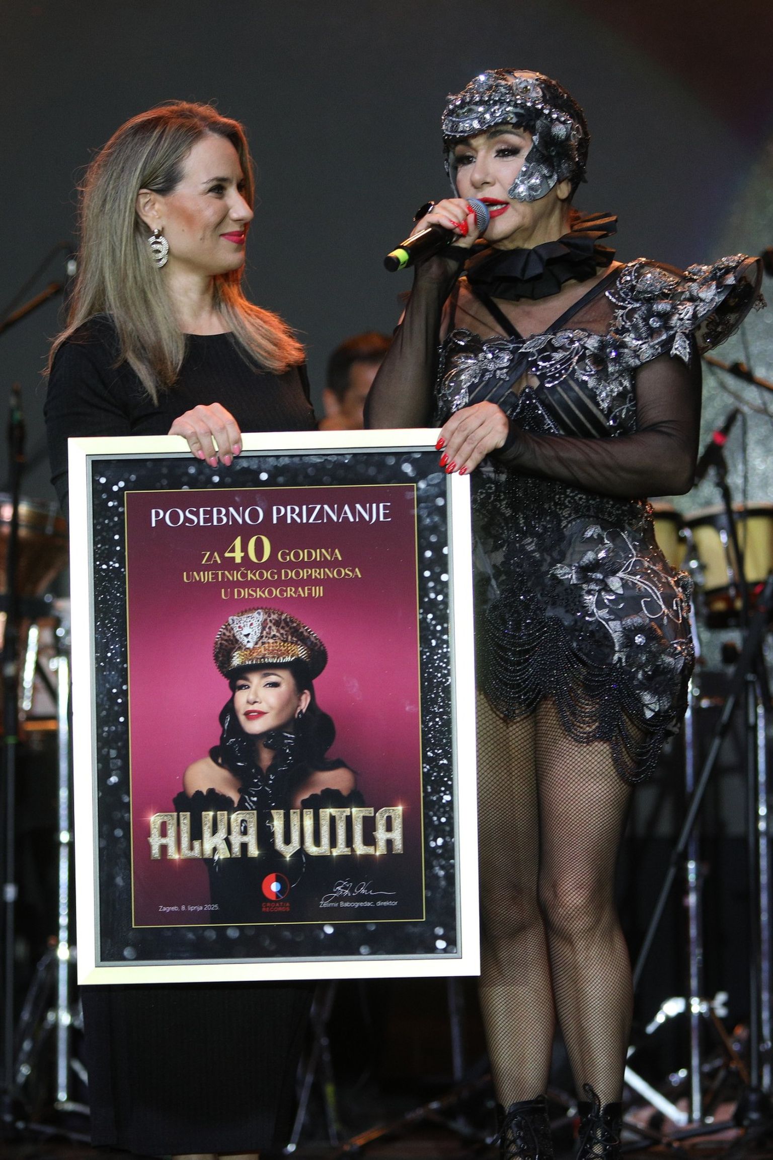 Alka Vuica još je 1999. nosila ono što bismo i danas rado odjenuli