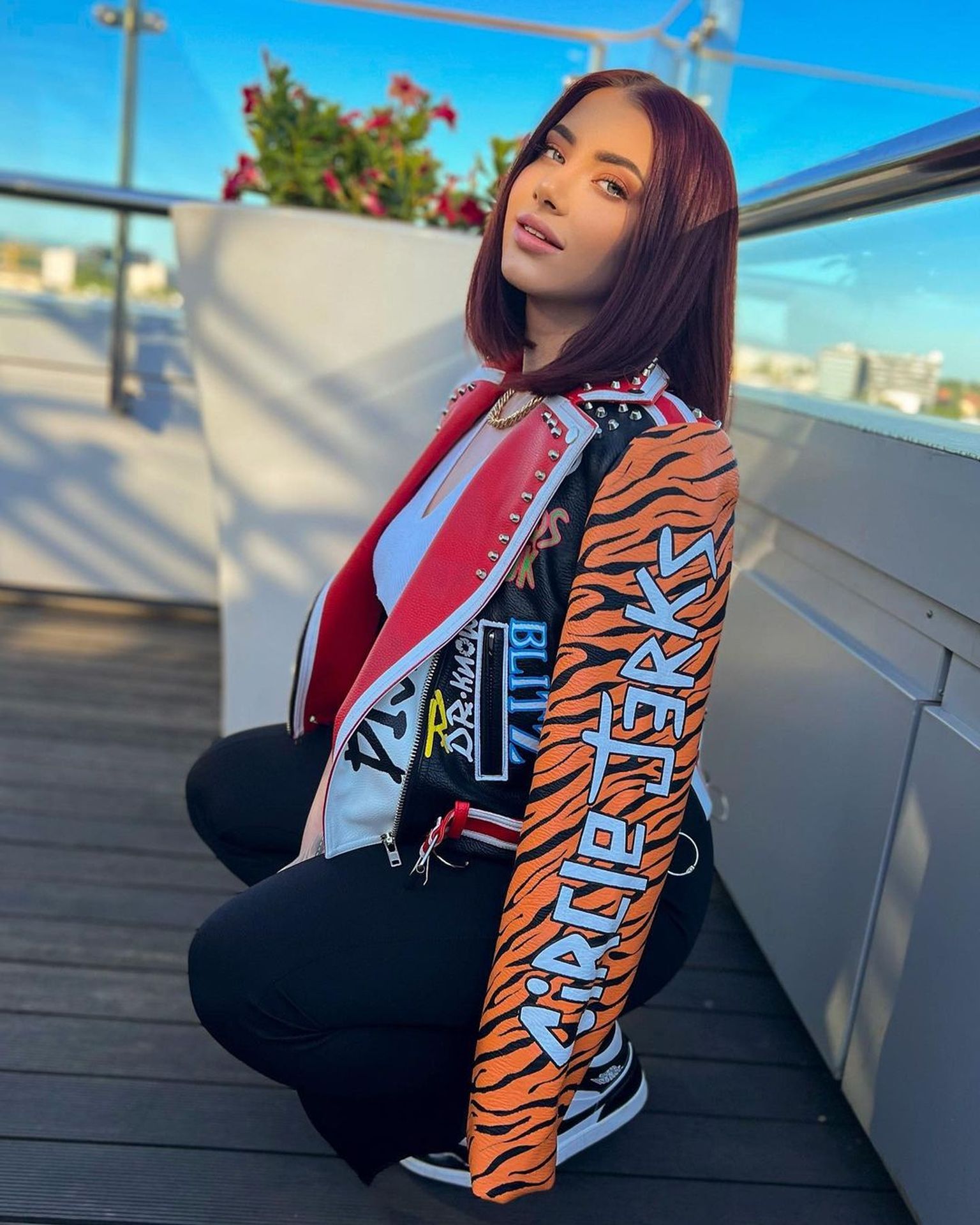 Jedna od naših najpopularnijih influencerica zbog partnera završila na ...