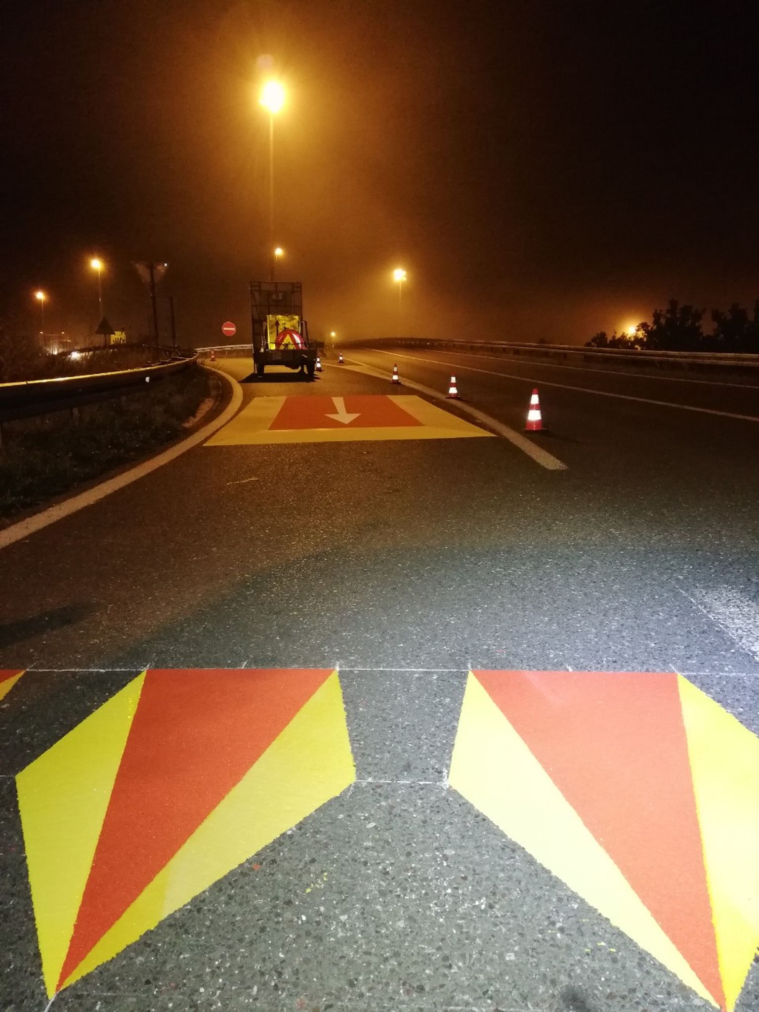 Ne može očitije: Postavljena 3D horizontalna signalizacija na autocesti ...