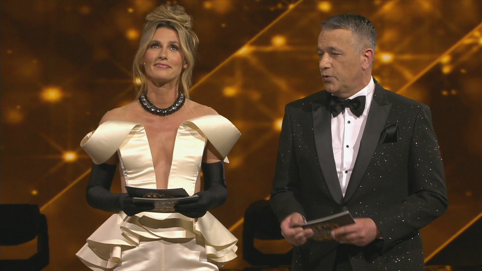 Nova voditeljica Plesa sa zvijezdama već je osvojila srca gledatelja, a ...