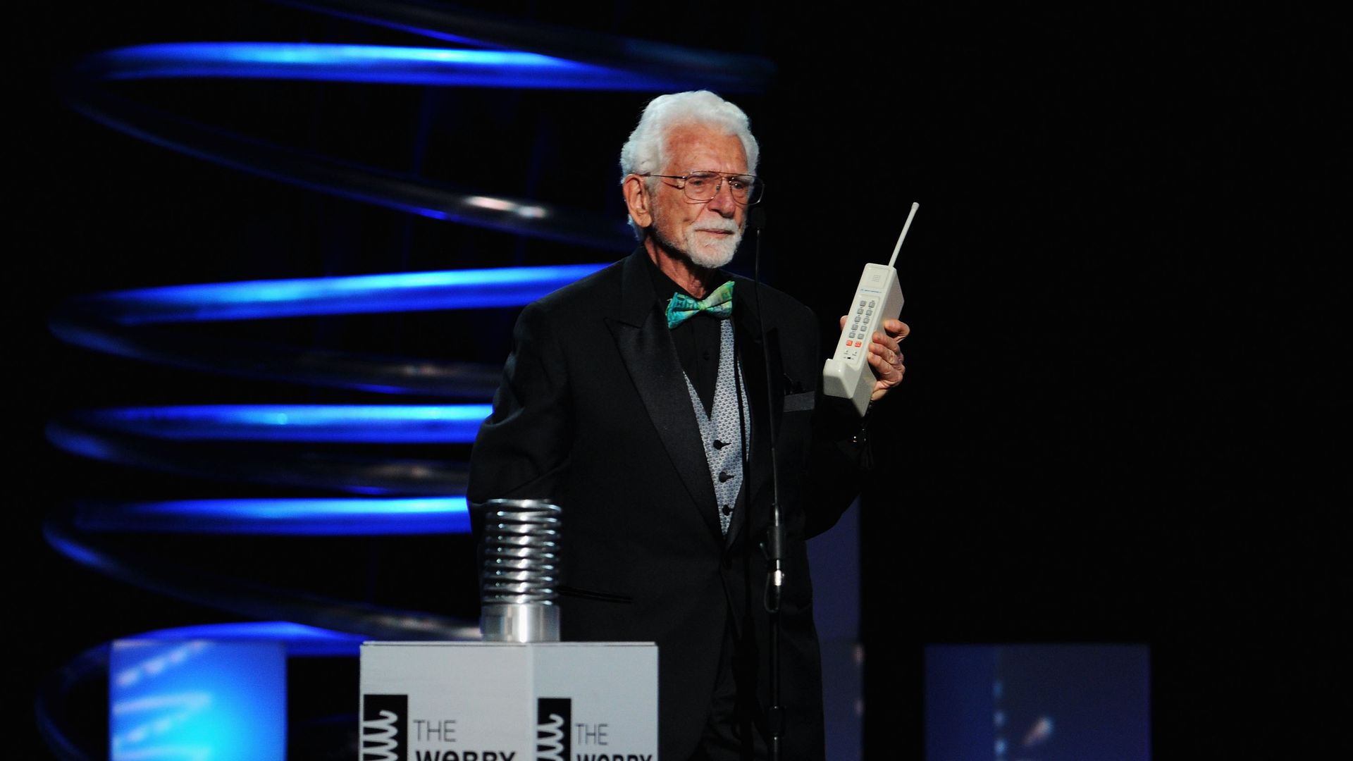 Sve su shvatili kao izazov: Priča iza prvog mobilnog telefona i više je ...