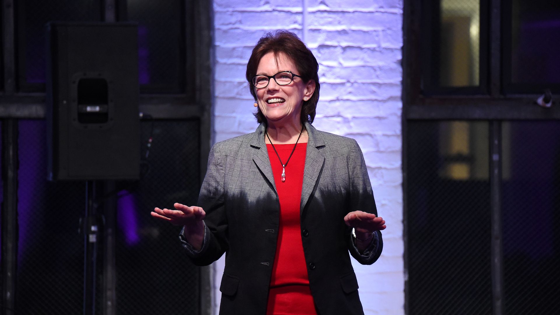 Siri poslala poruku: "Bojim se da ljudi više neće koristiti mozak!"