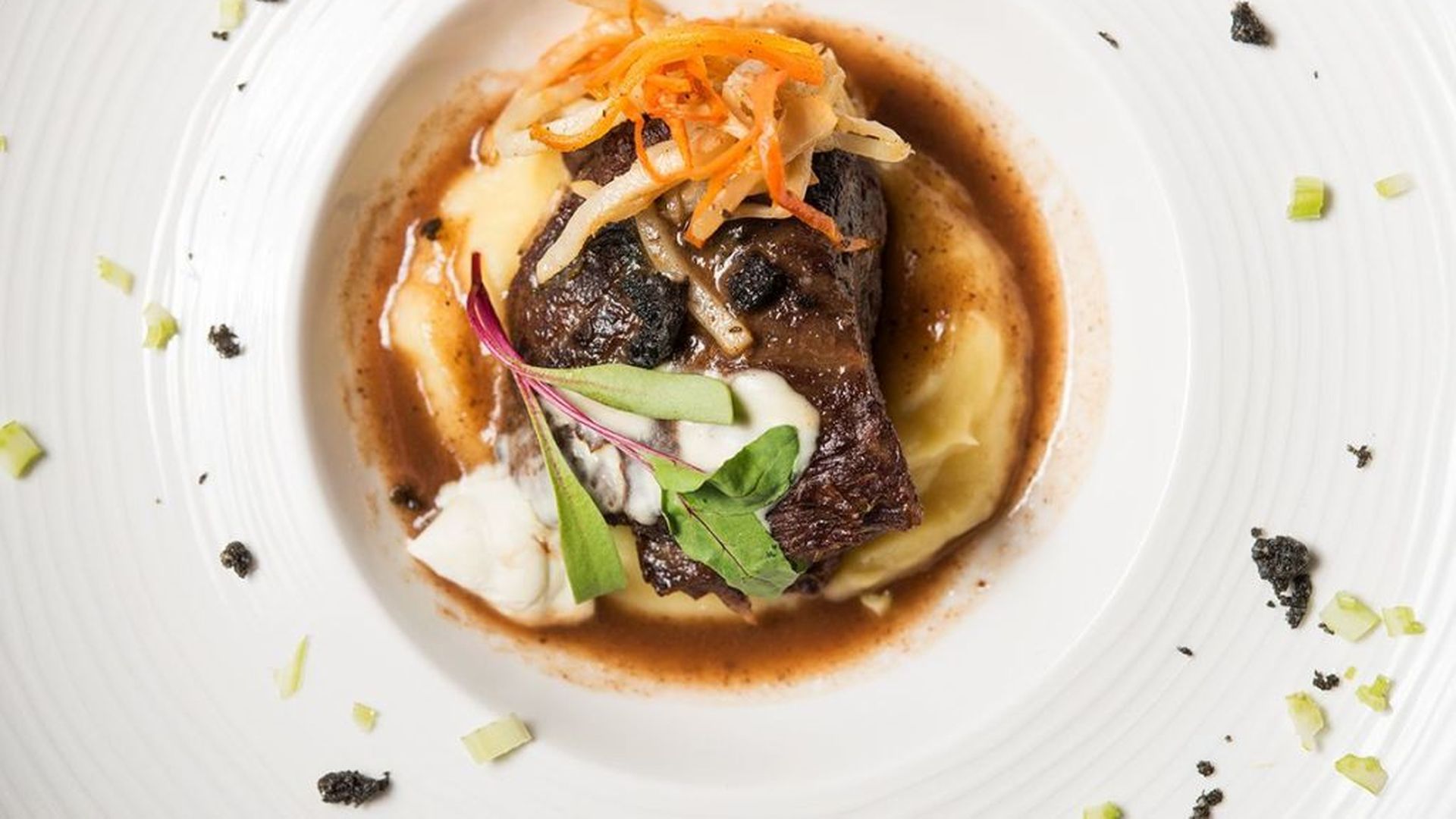 Sudžukice i ćevapi: Bosanski "desert" koji je oduševio goste gala večere