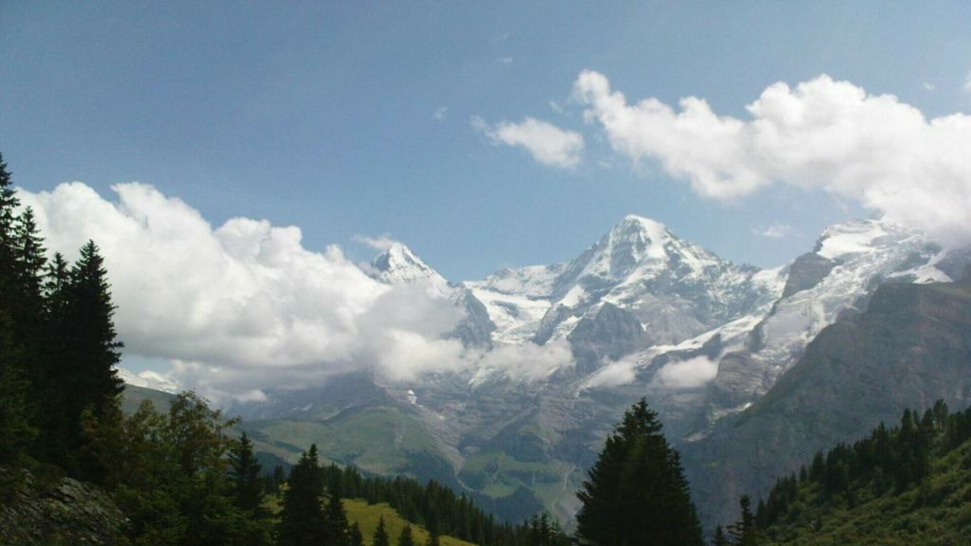 Bajkoviti pansion u srcu Alpa, u mjestu gdje je vrijeme stalo i gdje se ...