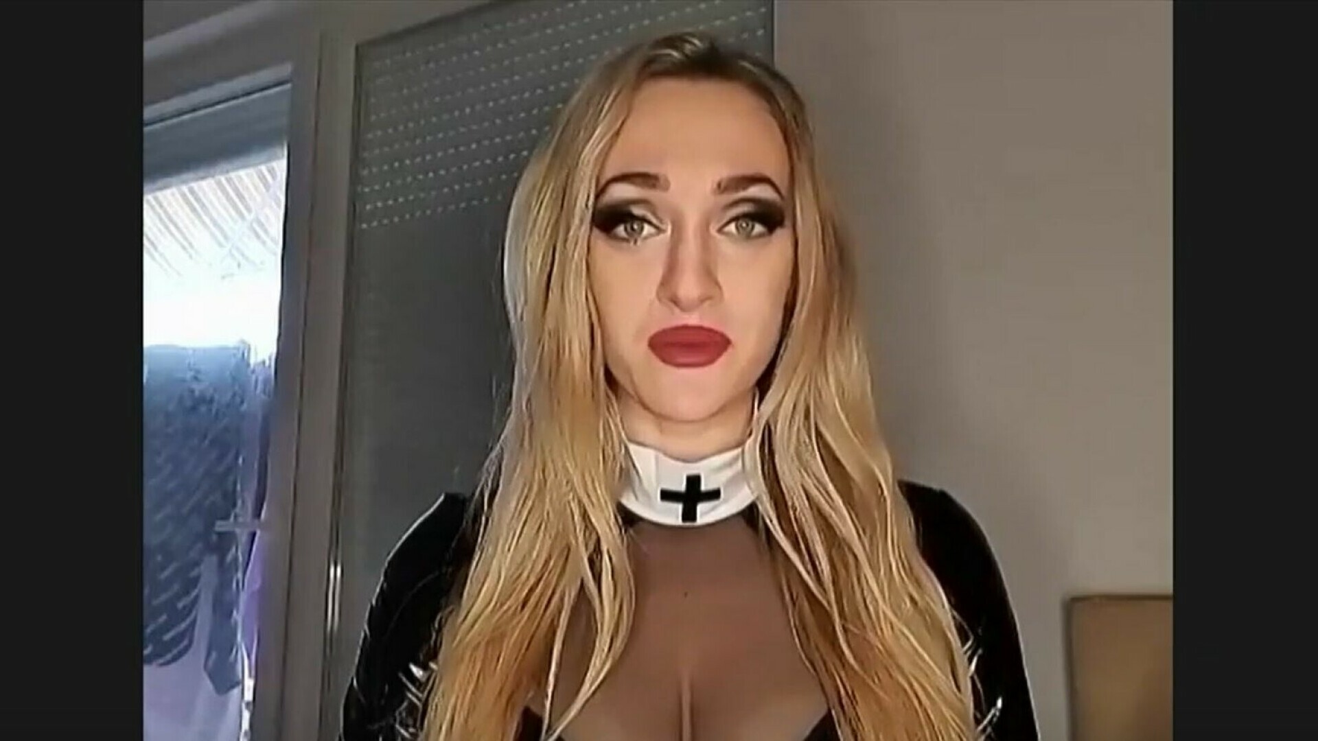 Šokantan prizor iz centra Zagreba: Muškarac vodi ženu na povodcu, ona laje - "To nije prvi put"