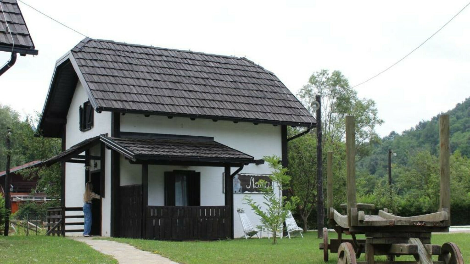 Idealna baza za istraživanje predivne rijeke Une ako se ne želite ...