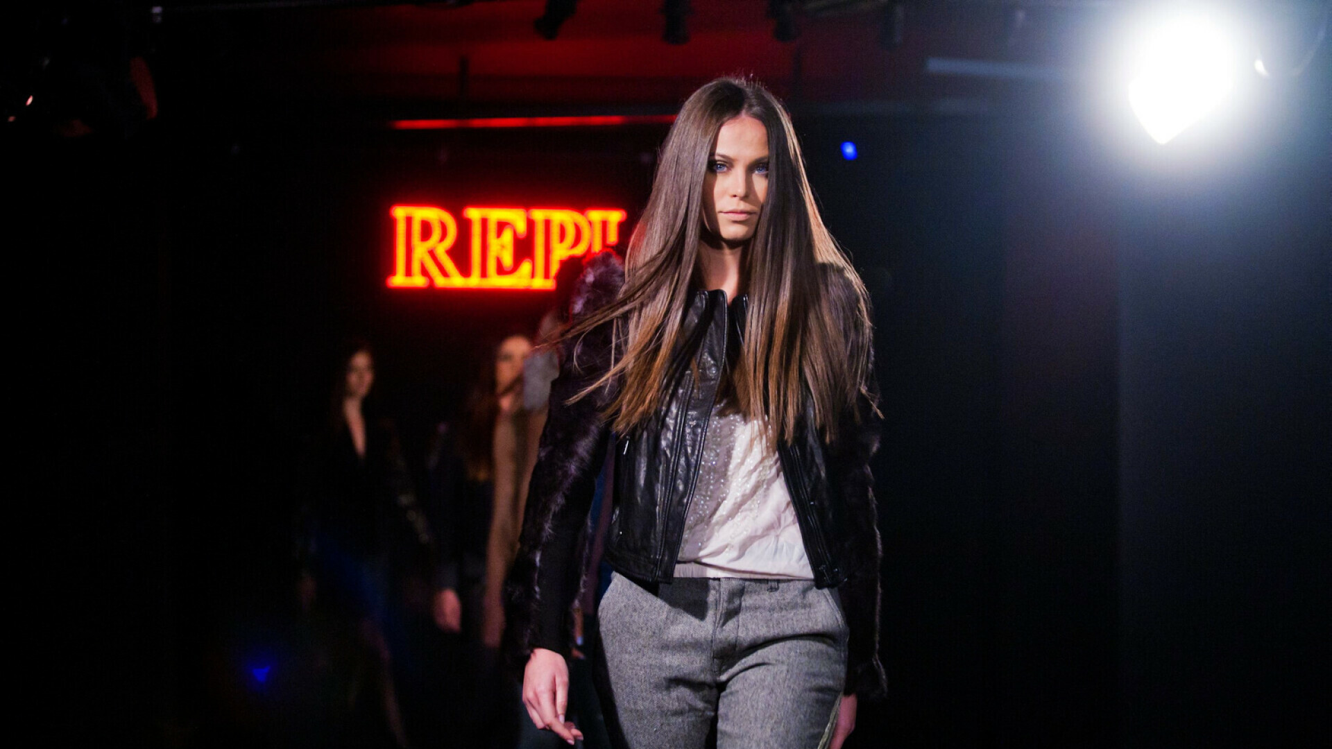 Prekrasna Mia Kovačić sve je iznenadila fotografijom s ljetovanja kojom ...