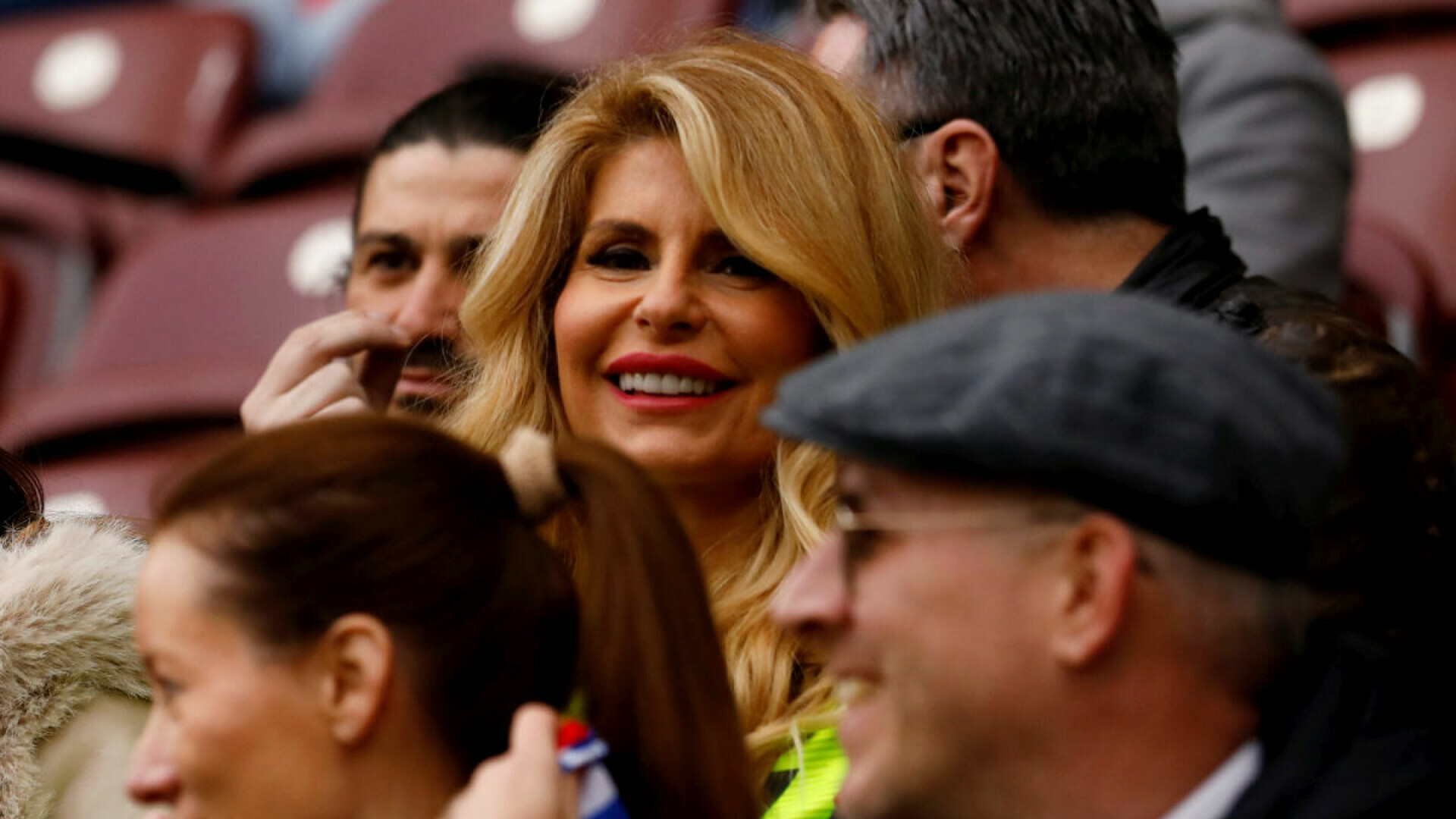 Naša bivša misica vjerno bodri sina hajdukovca i prava je atrakcija na ...