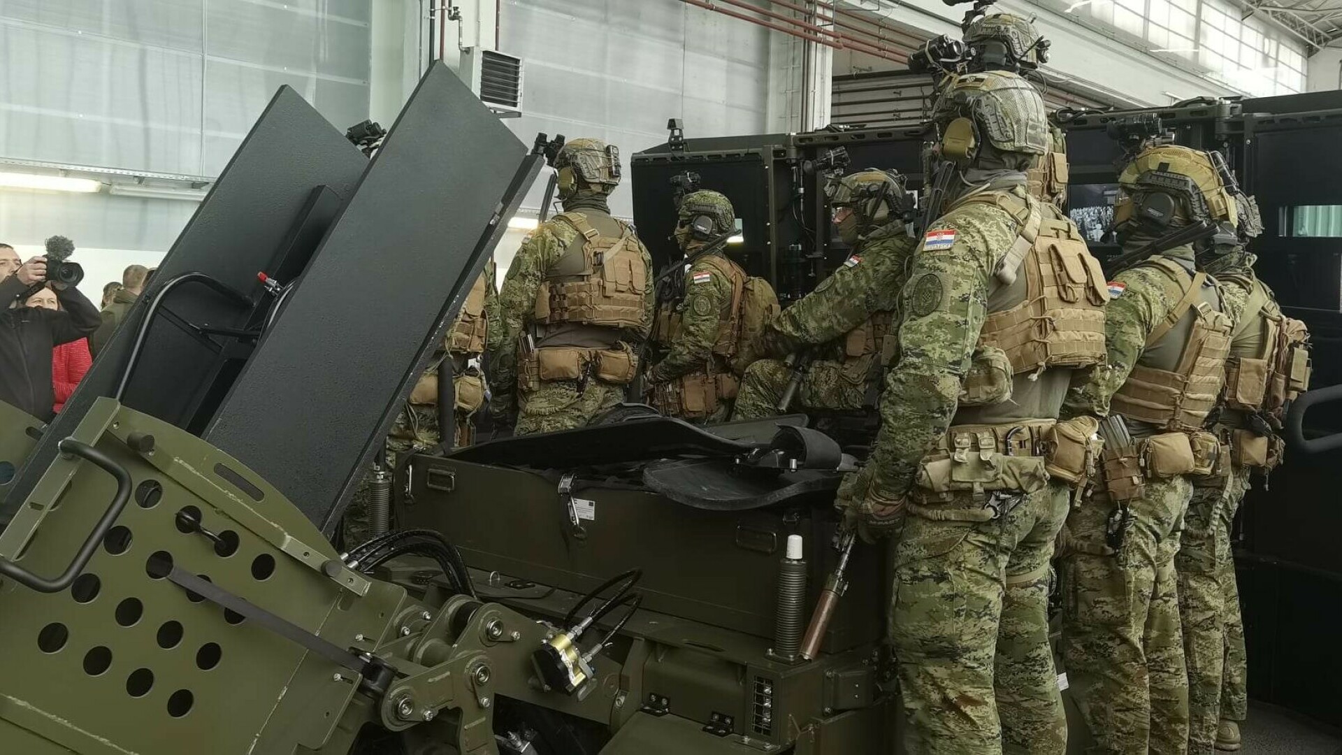 VIDEO Premijerno predstavljen DOK-ingov MV-3 Hystrix, strah i trepet za ...