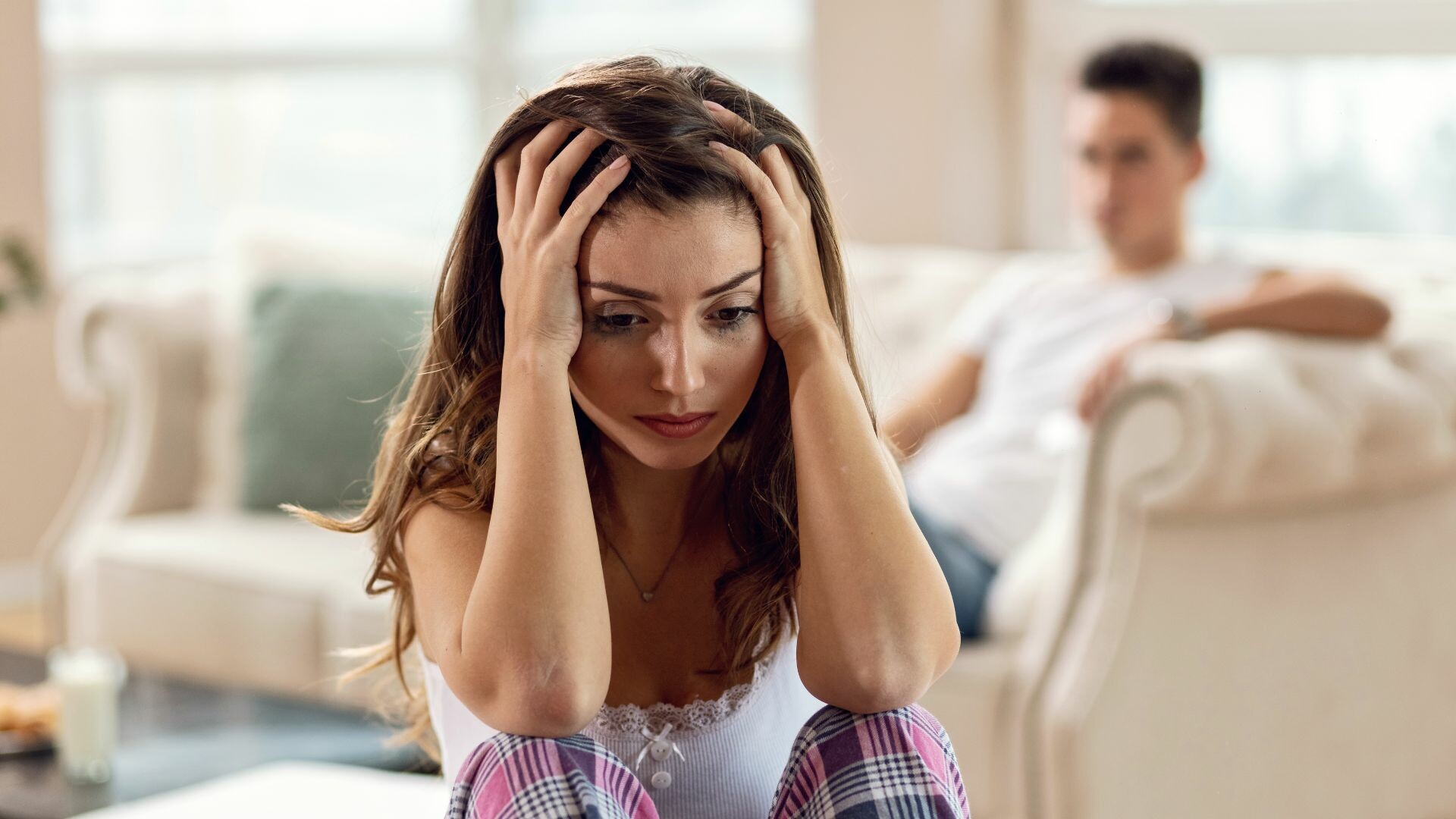 Misliš da ga zavodiš, ali on misli da se samo sramotiš: 5 ponašanja ...