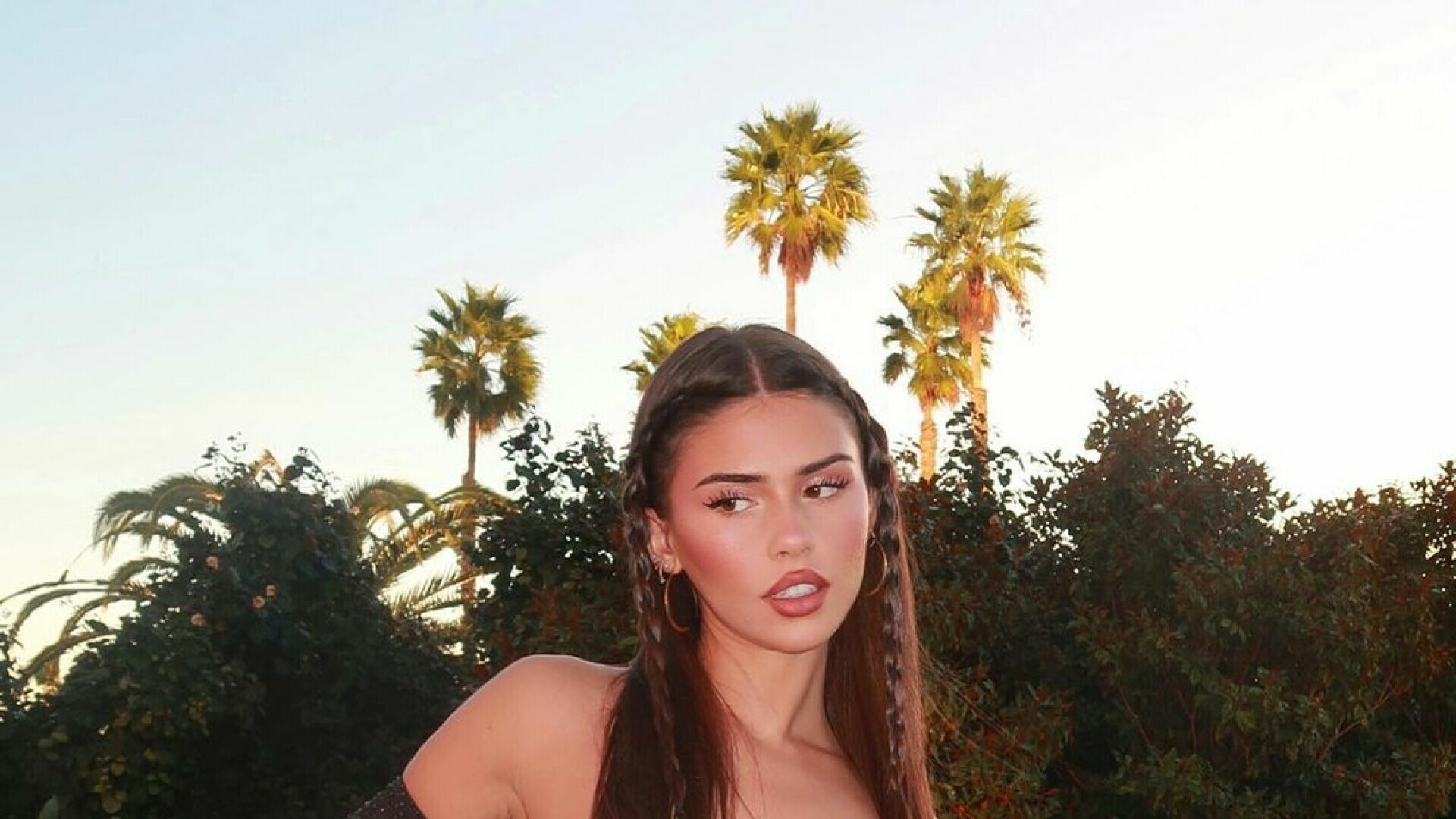 U prirodnom izdanju: Ovako izgleda zvijezda društvenih mreža Leah ...