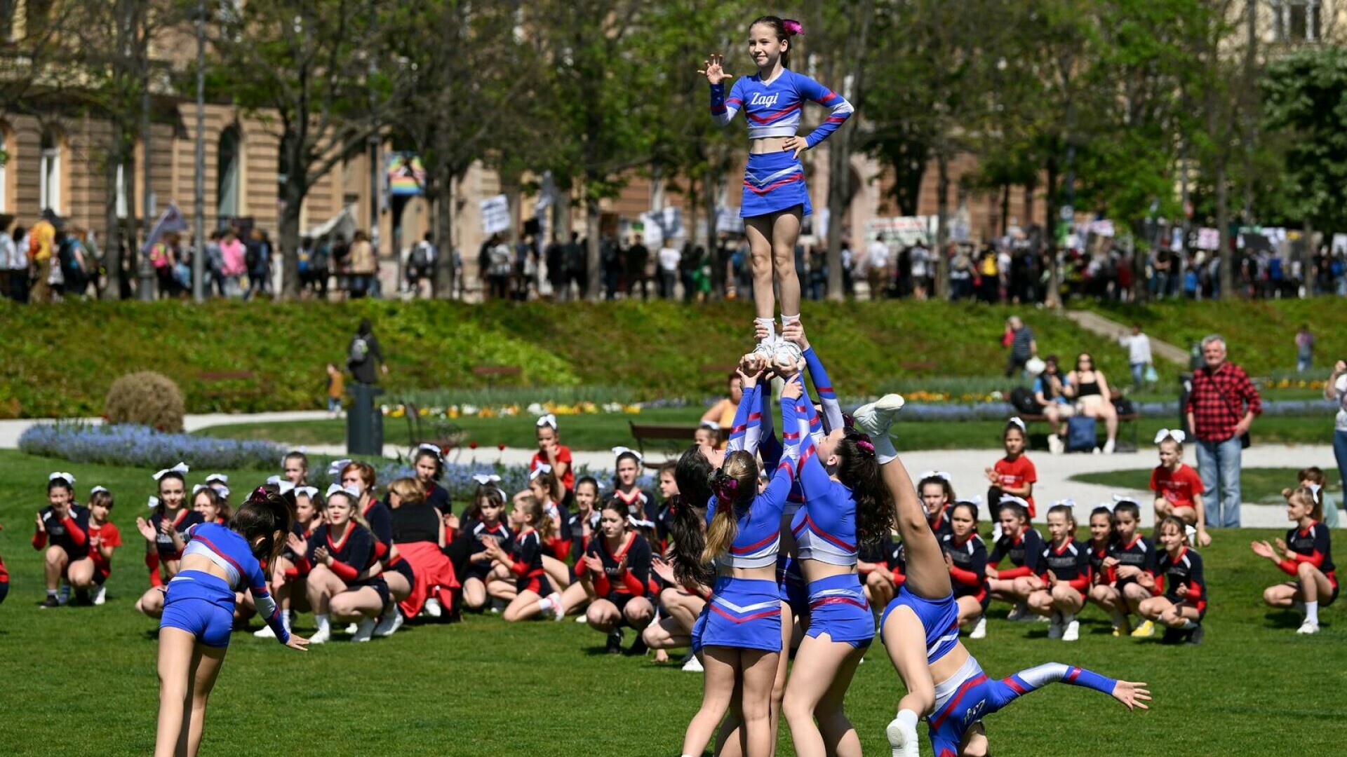 Pogledajte spektakularne prizore sa snimanja plesa "Rim Tim Tagi Dim" u ...