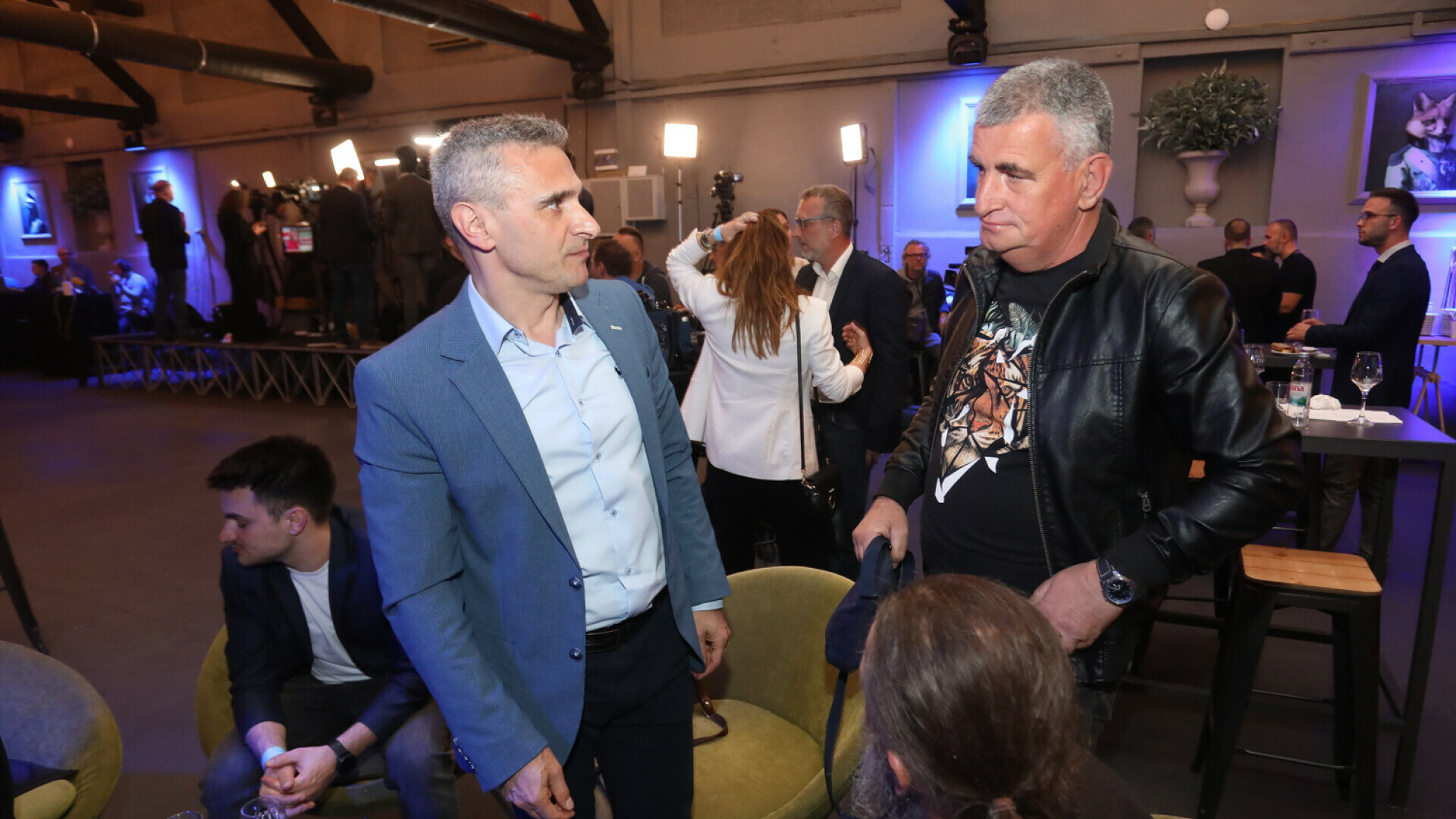 Miro Bulj vješto od javnosti skriva suprugu s kojom ima tri sina ...