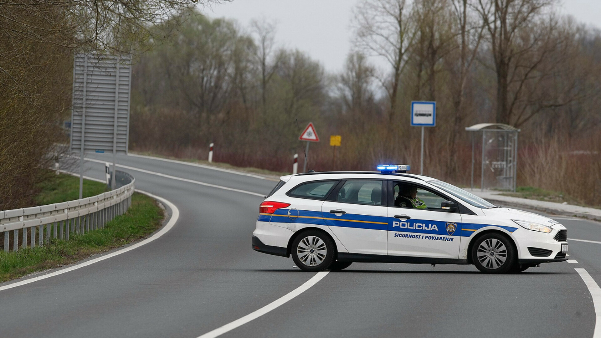 Tragedija u blizini Karlovca: U sudaru s teretnim vozilom smrtno stradao motociklist