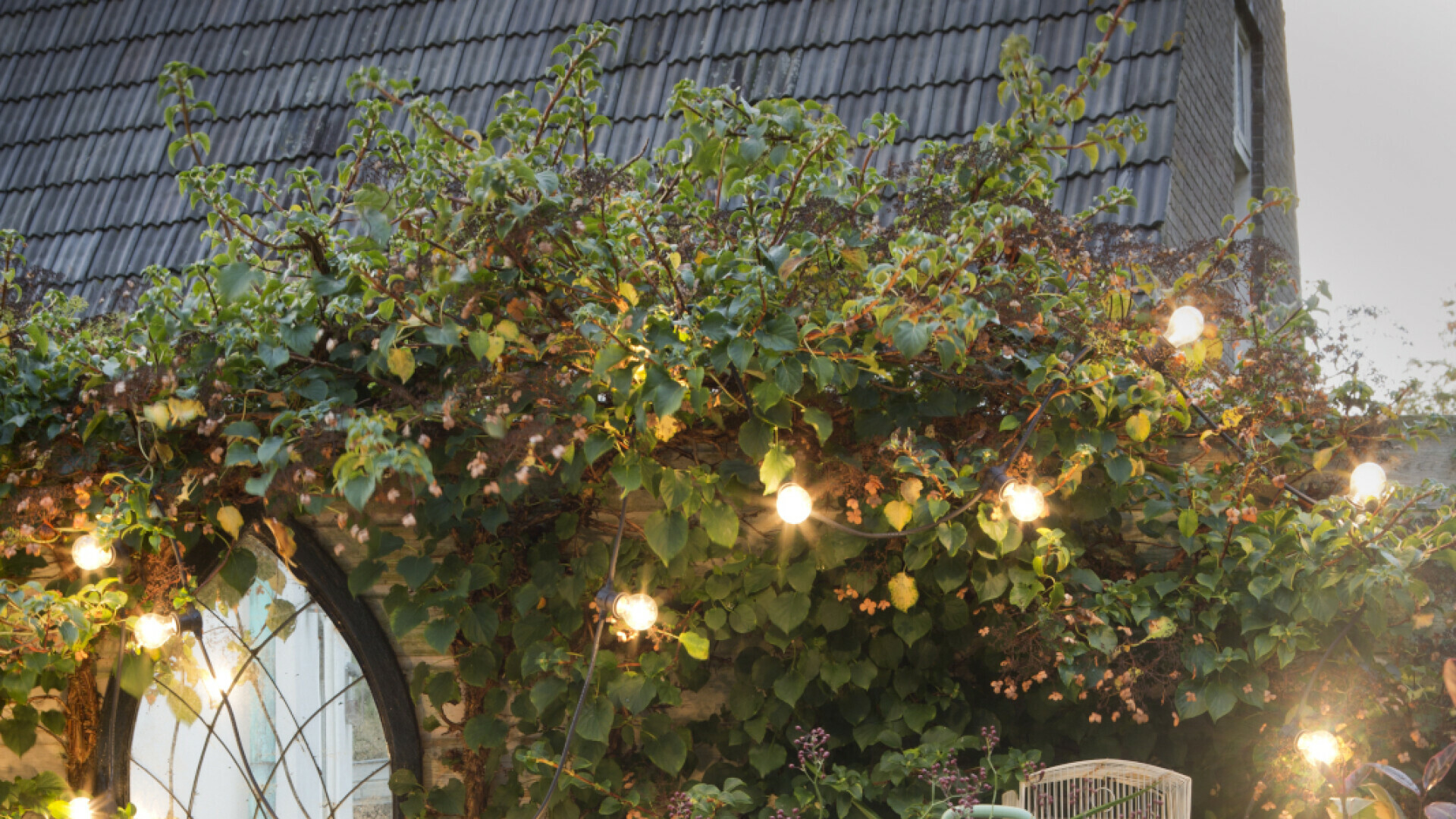 15 prekrasnih balkona i terasa zbog kojih se još više veselimo toplim ...