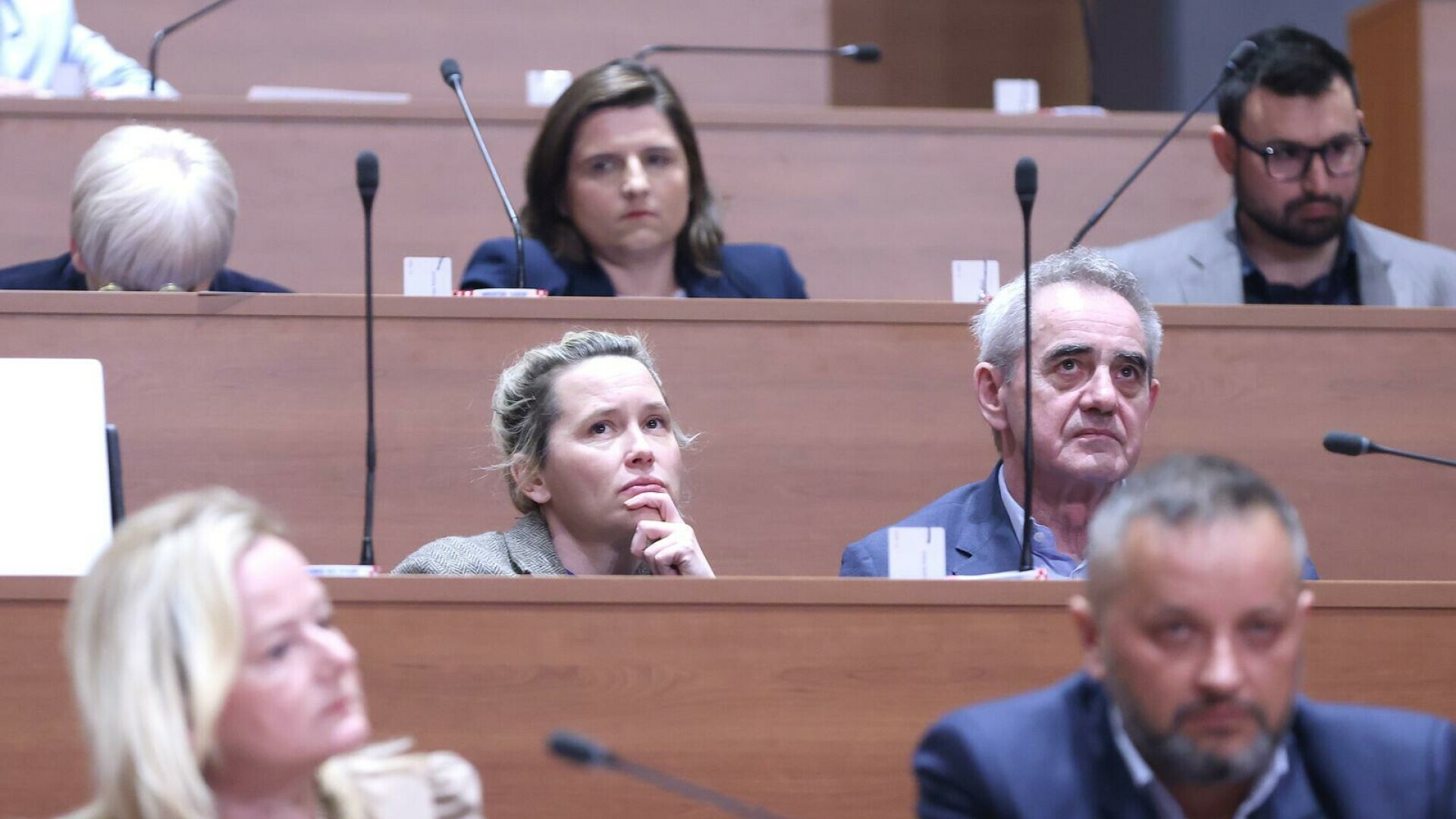 FOTO Ivana Kekin pojavila se u Saboru nakon što joj je policija pretresla stan i uhitila supruga