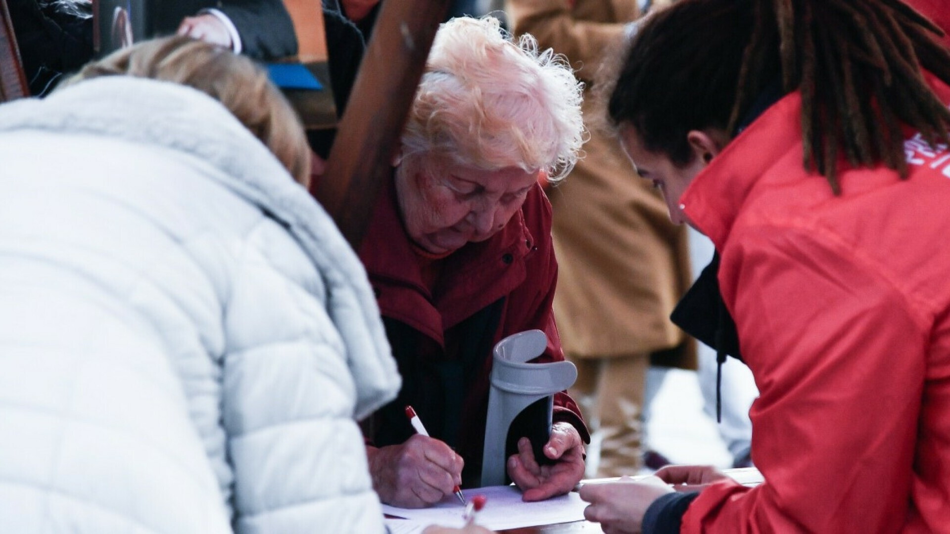 Kandidati počeli prikupljati potpise: Znate li da neki to ne moraju?