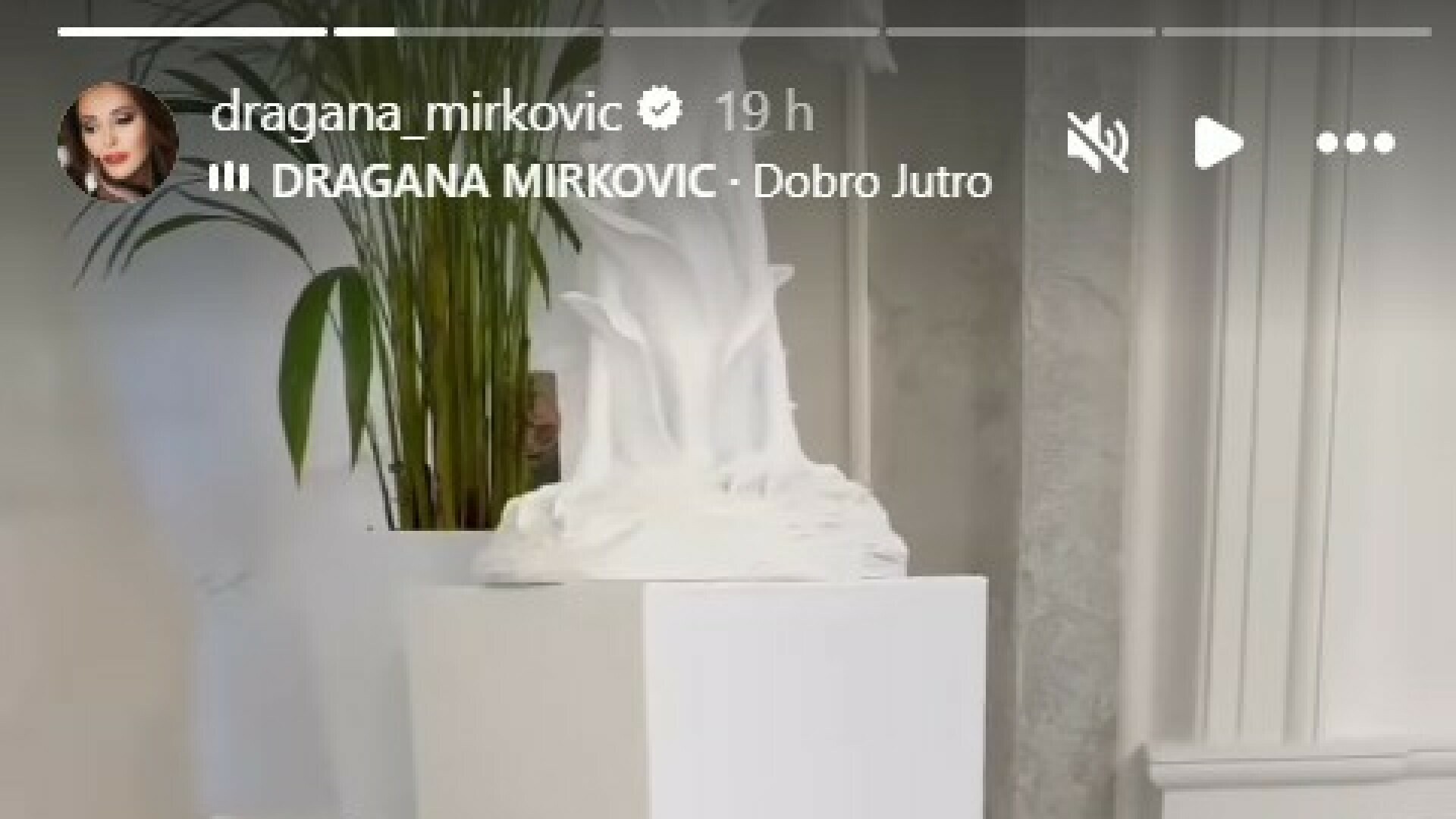 Dragana Mirković pokazala kako je ukrasila svoj velebni dvorac za blagdane!