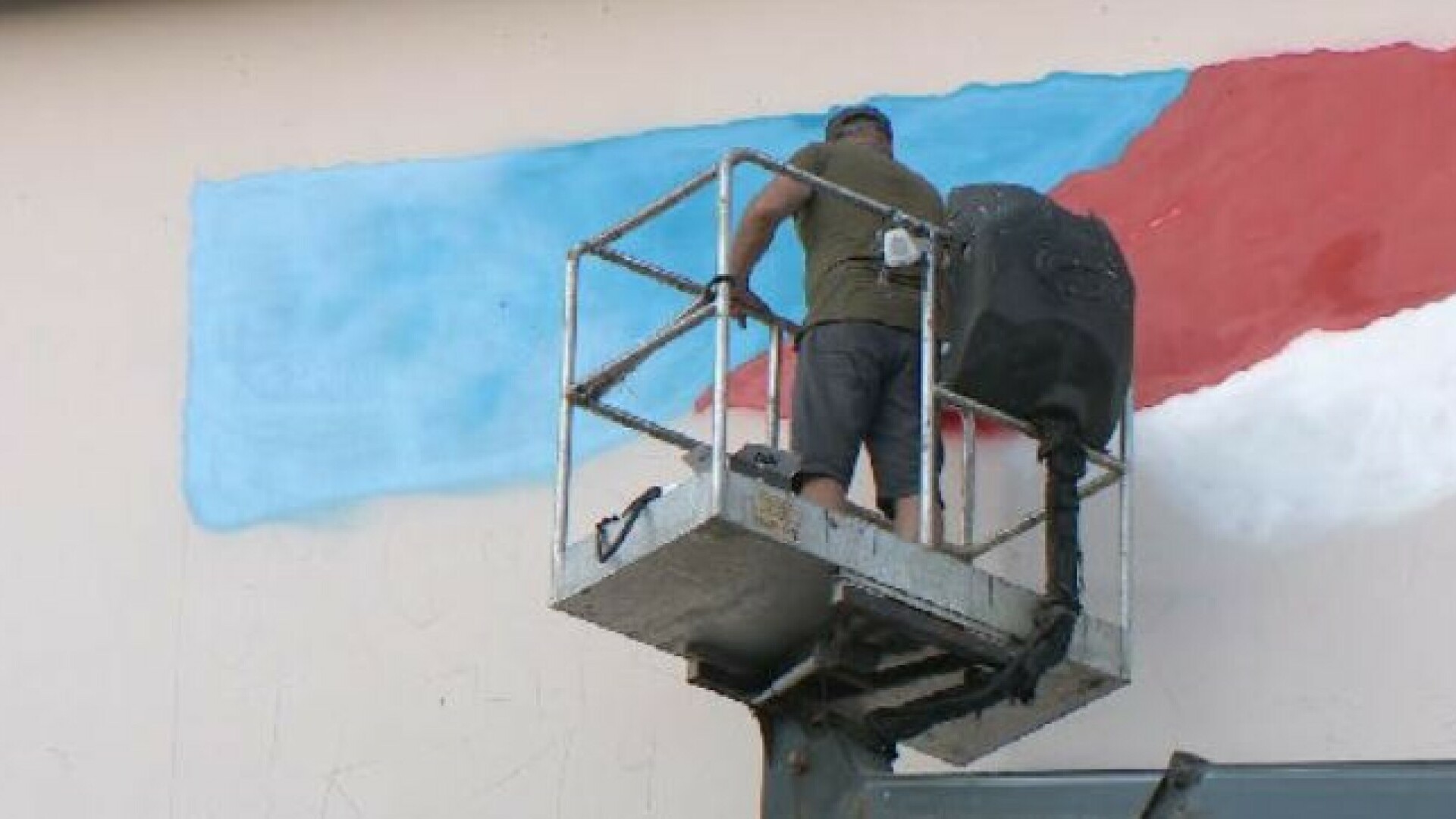 Uoči obljetnice Oluje u Kninu nastaje poseban mural: Pogledajte o čemu ...