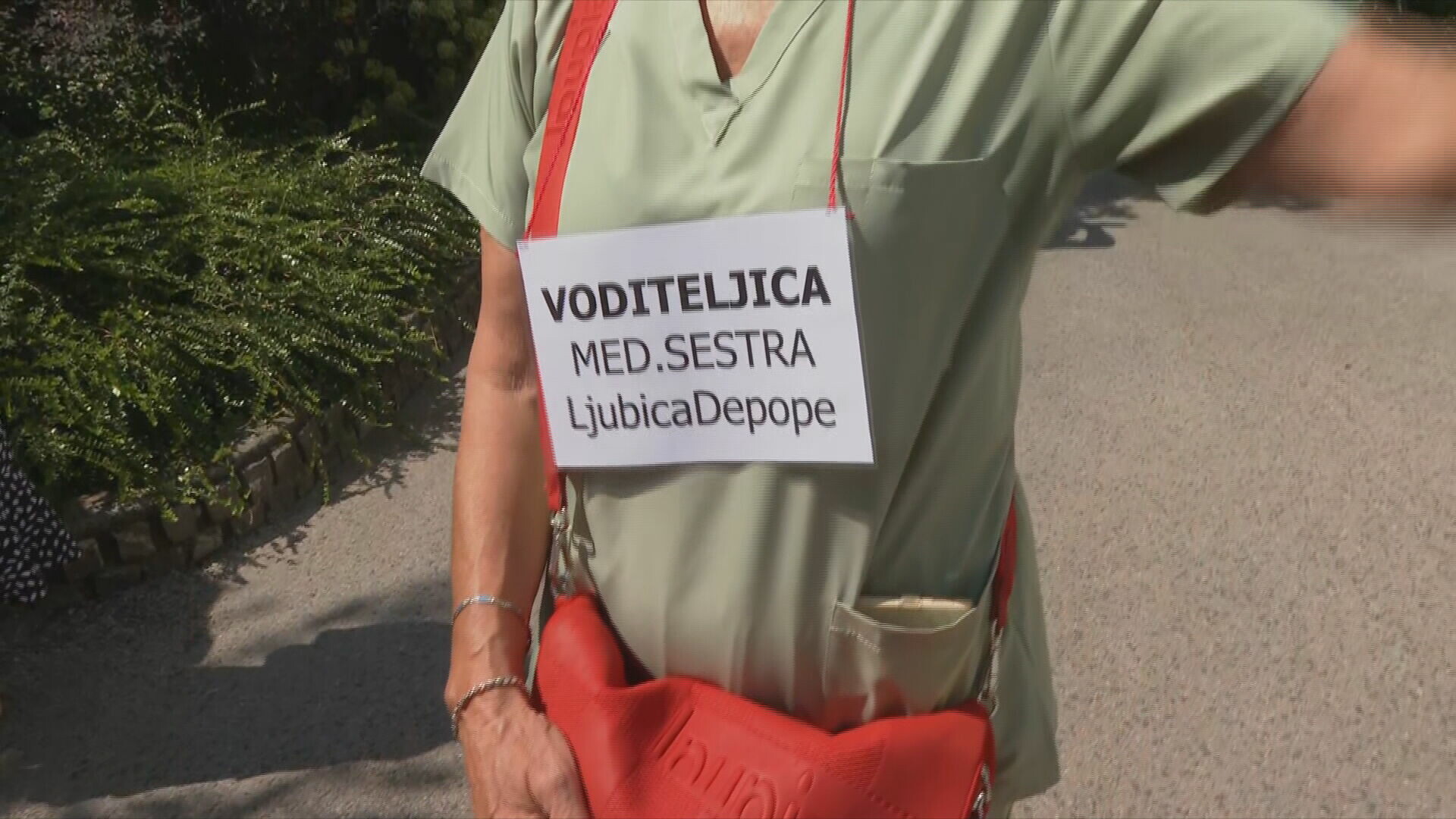 Liječnici i medicinske sestre održali prosvjed na Krku zbog manjka ...