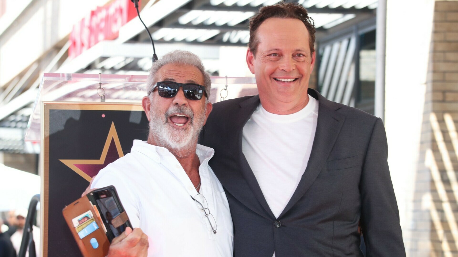 Mel Gibson obišao zgarište svojeg doma bez kojeg je ostao u strašnom požaru