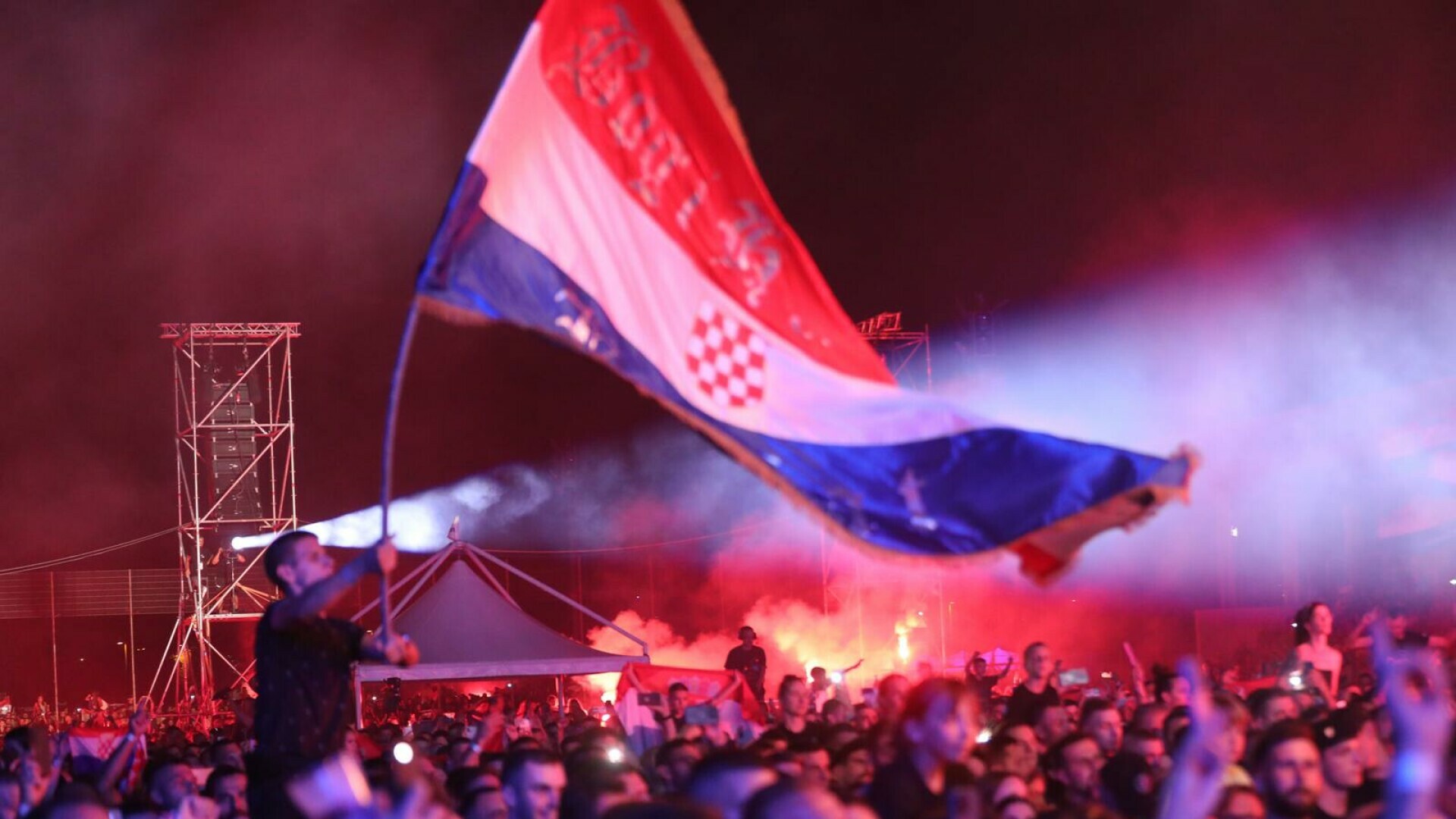 Na koncert Thompsona u Dugopolju došao i njegov bolesni sin: ''Ja večeras ne bih bio ovdje da ...