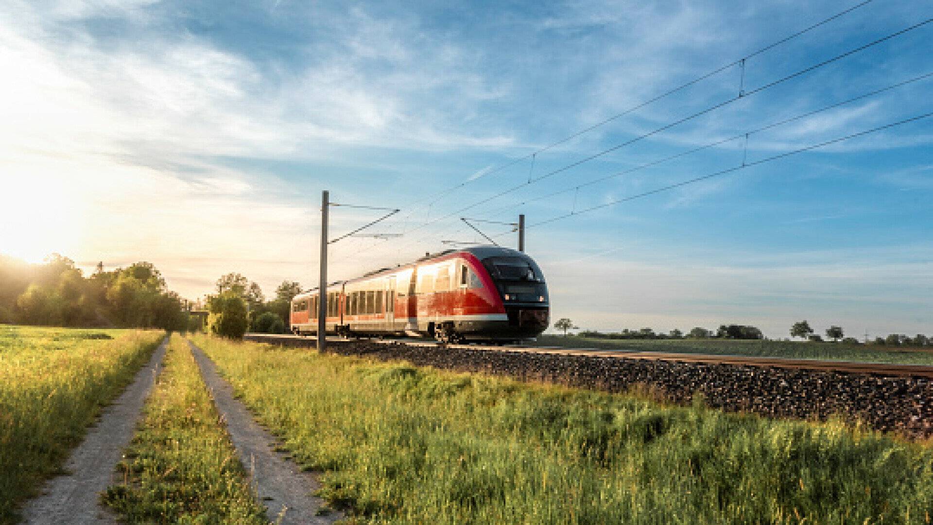 Tragedija u susjedstvu: Vlak naletio na automobil, poginulo troje ljudi, među njima i dvoje djece