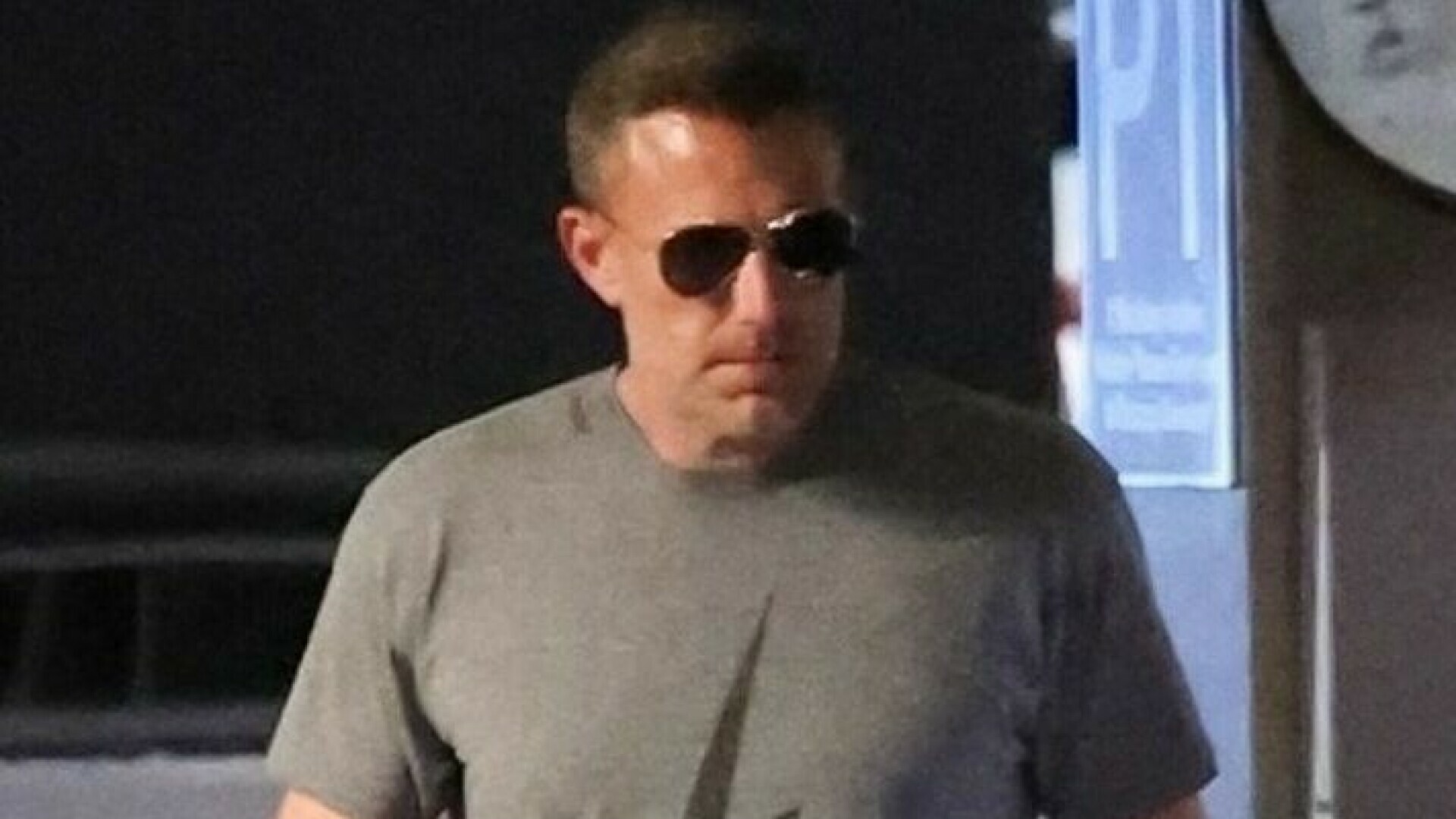 Evo što Ben Affleck radi dok je njegova supruga predavala papire za ...