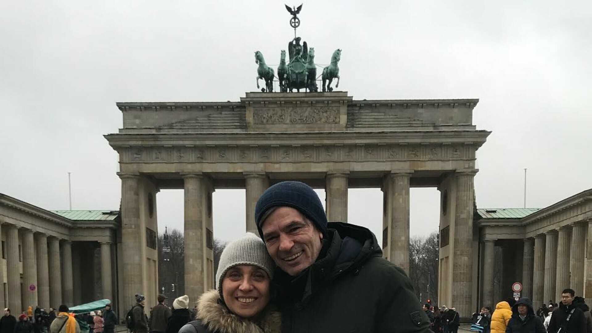 Evo tko je supruga omiljenog Faruka! Vjenčali su se vrlo mladi, a ...