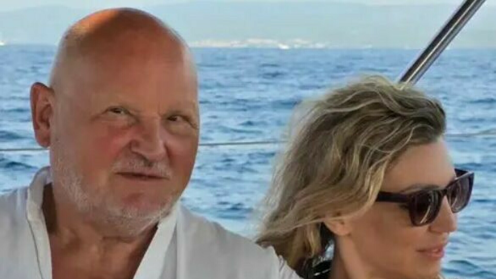 Naš bivši premijer i njegova 30 godina mlađa supruga uskočili su u ...