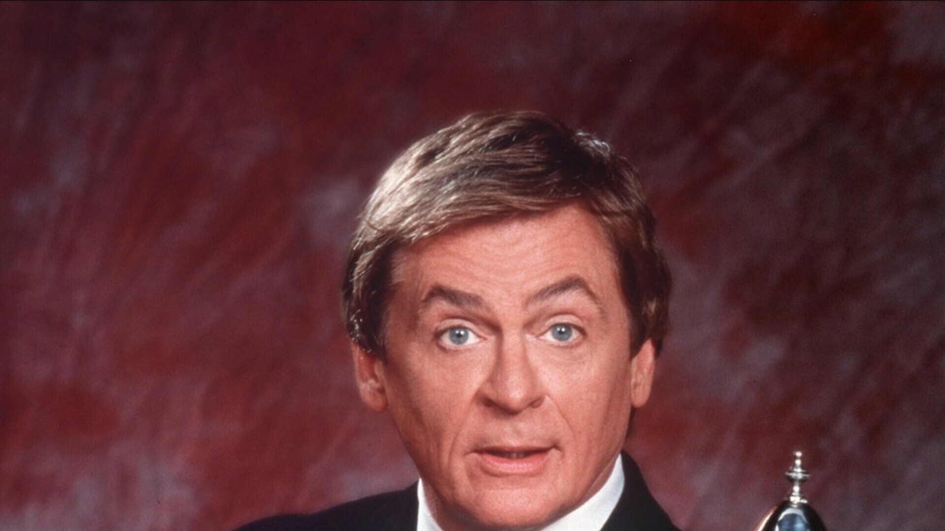 Sjećate se sarkastičnog batlera iz kultne ''Dadilje''? Od njegove uloge ...