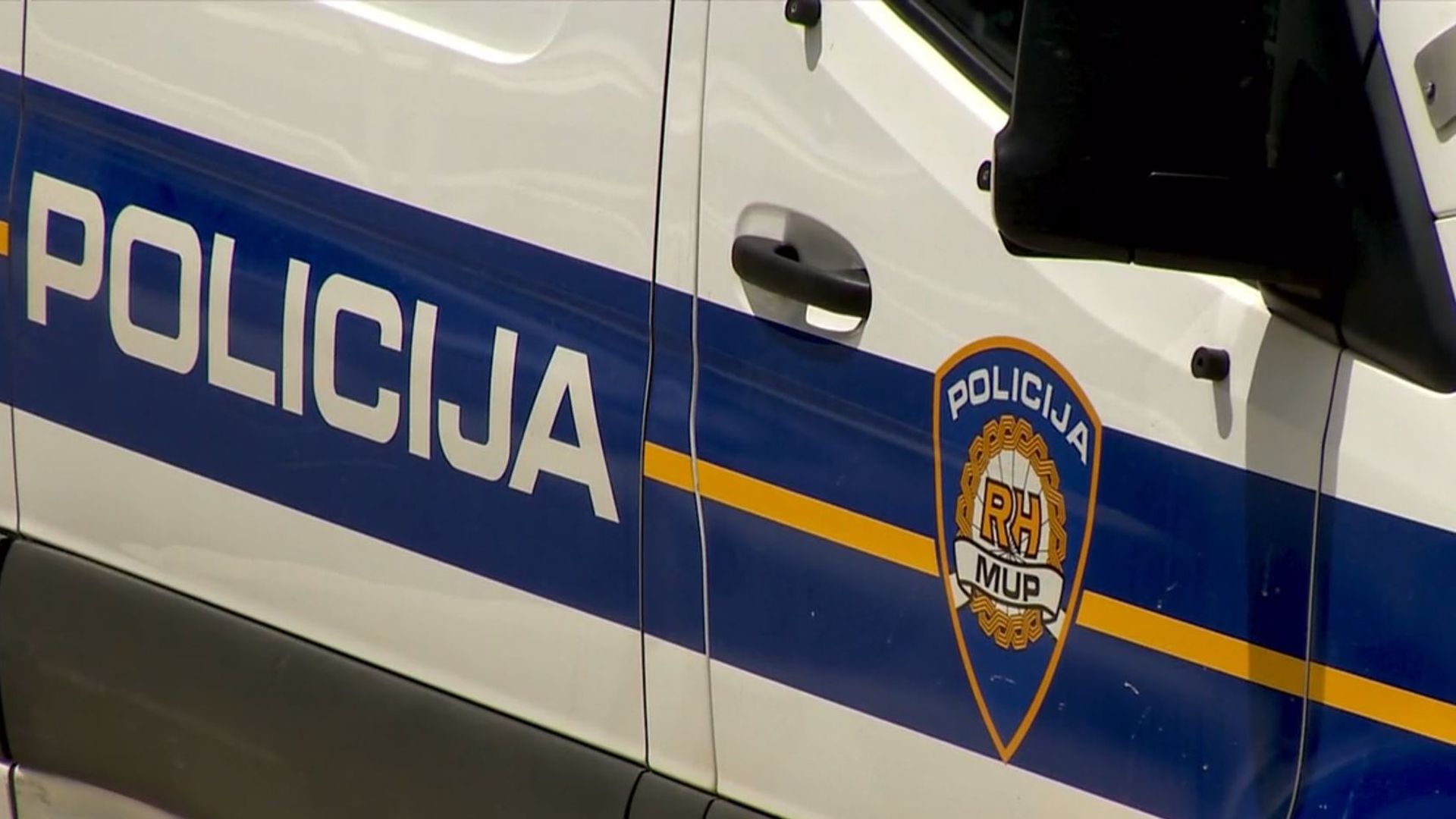 Užas na A3, dvoje poginulih: Mladić se zabio u automobil u koloni