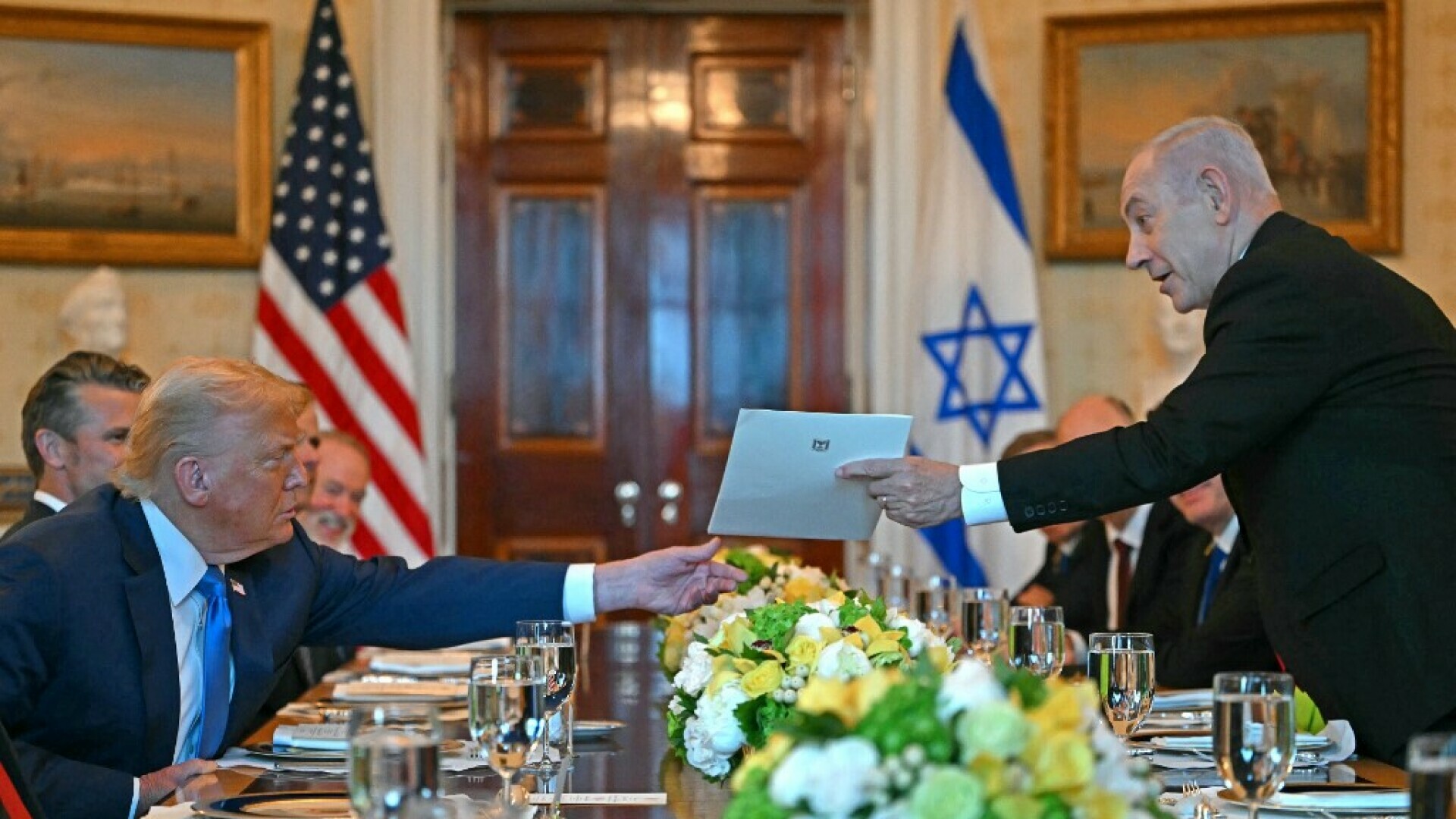 Trump vikao na Netanyahua: "Zašto sam tek sada saznao za ovo?! Jako ...