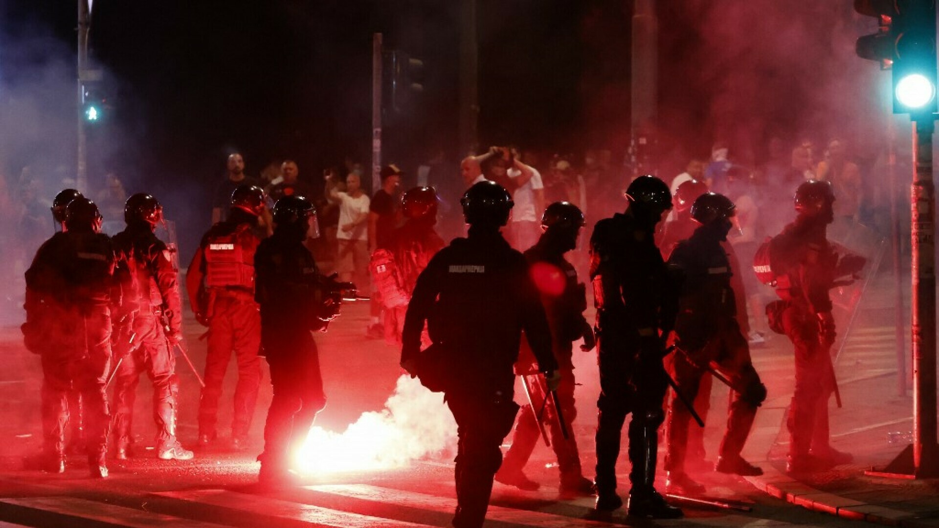 FOTO Deseci uhićenih u kaosu u Srbiji, među njima Hrvat. Dačić: "Toliko ...