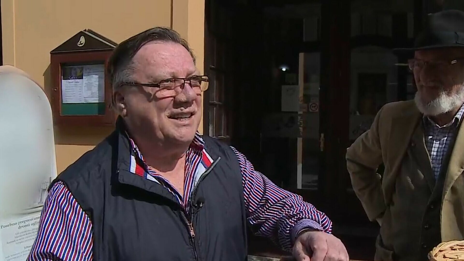 Doznajemo kako se Halid Bešlić oporavlja i zašto je završio u bolnici ...