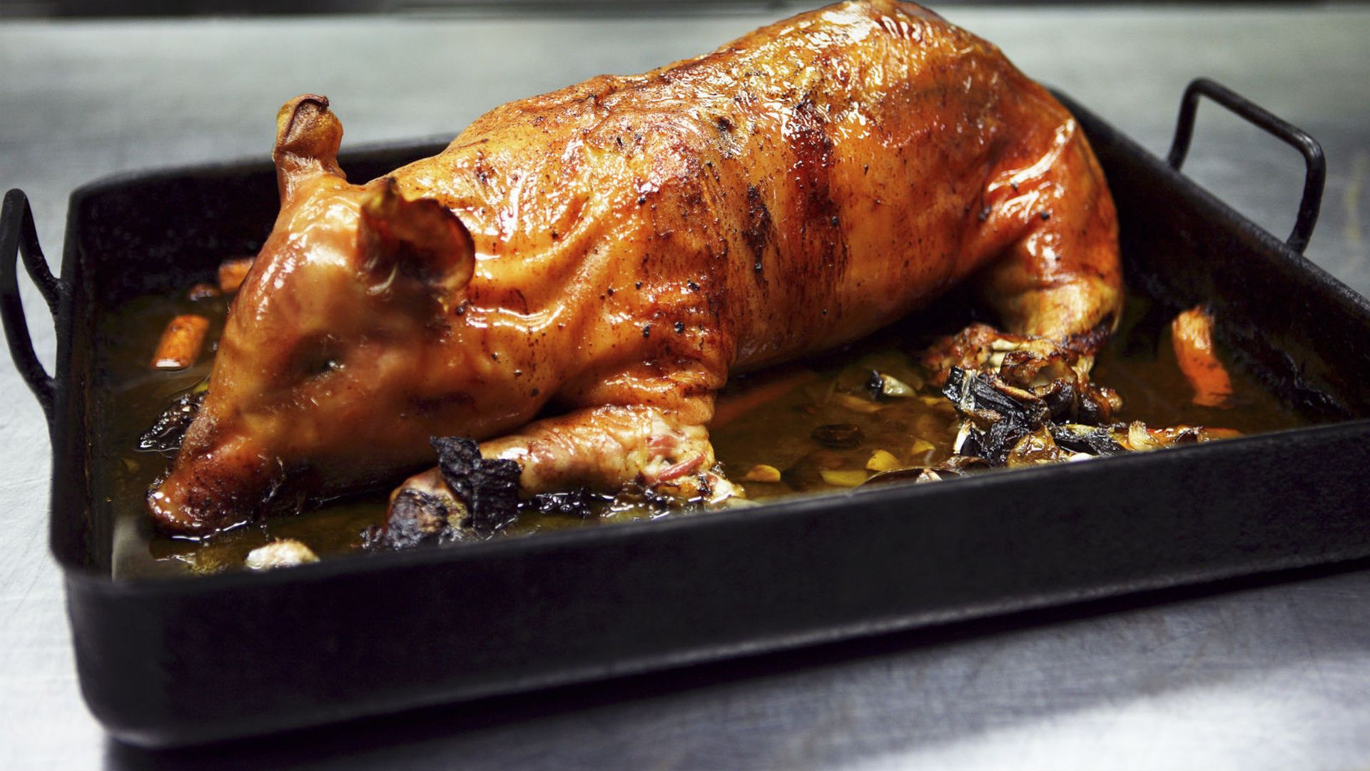 Savršeno pečeni odojak: 5 savjeta za mekano meso i najhrskaviju koricu