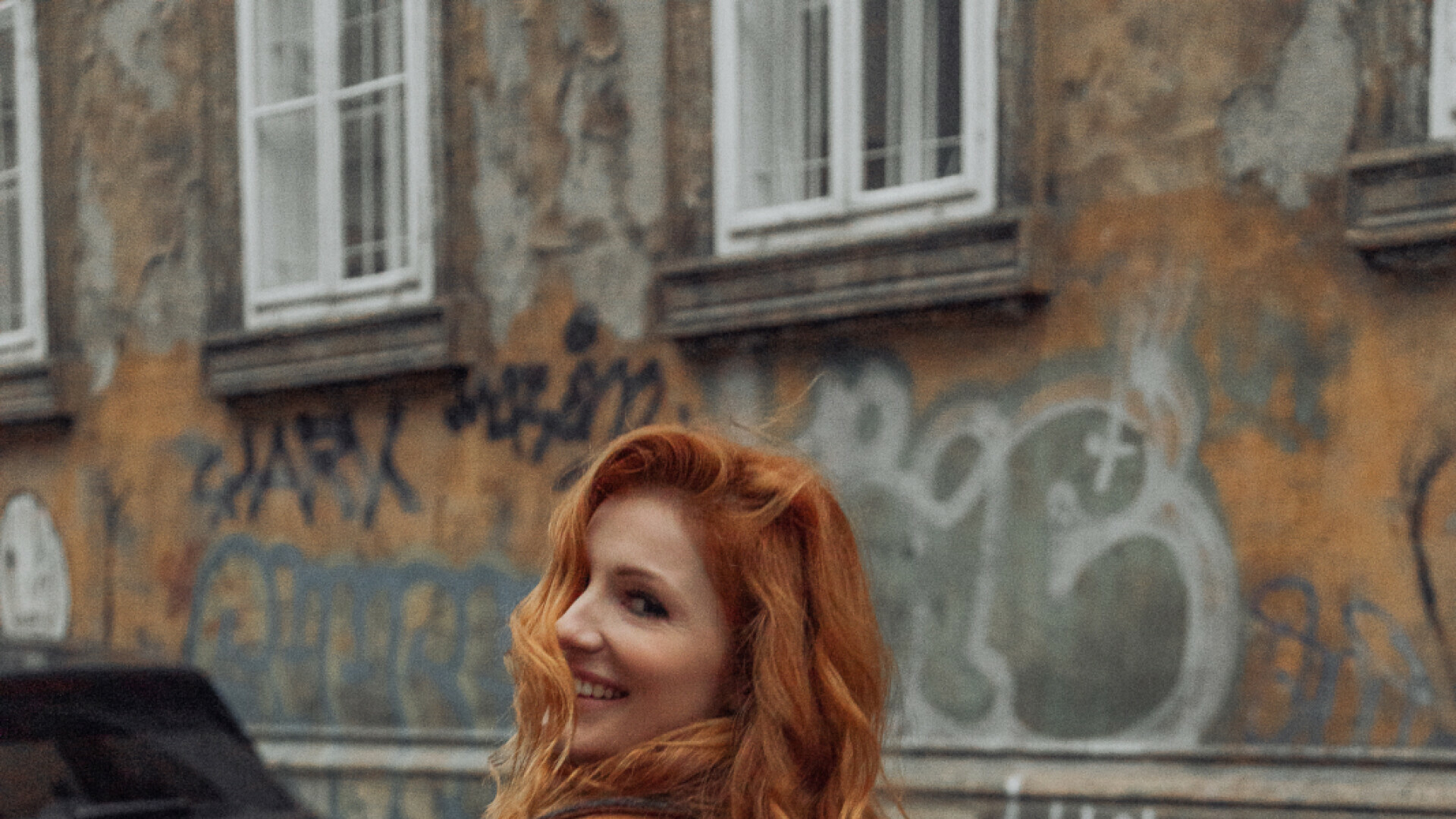 Vanda Winter u kaputima domaćeg brenda koji će se svidjeti ženama svake ...