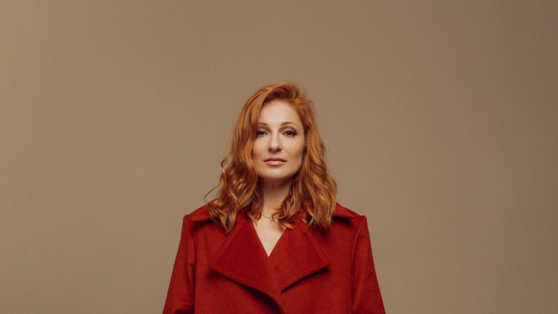 Vanda Winter u kaputima domaćeg brenda koji će se svidjeti ženama svake ...