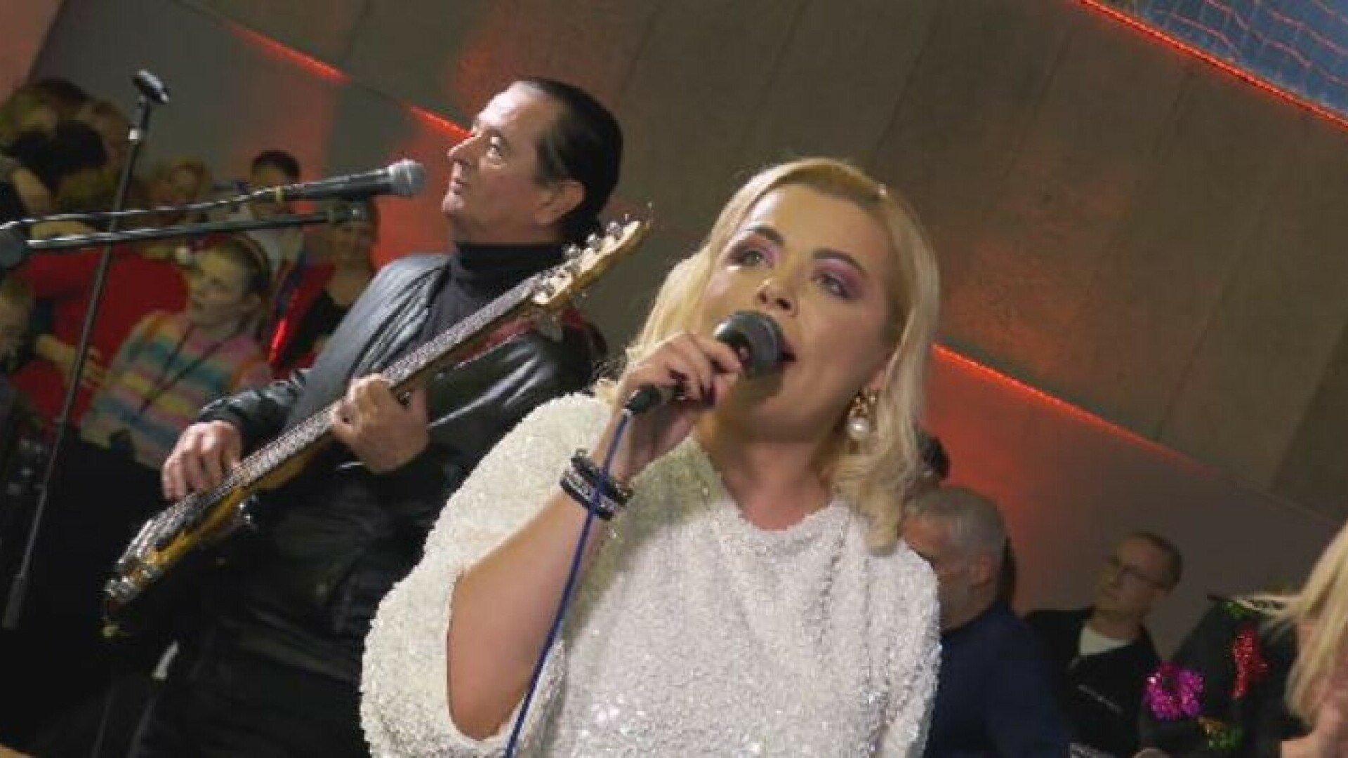 Zvijezda Magazina pokazala kako je proslavila 37. rođendan, u prvi plan ...