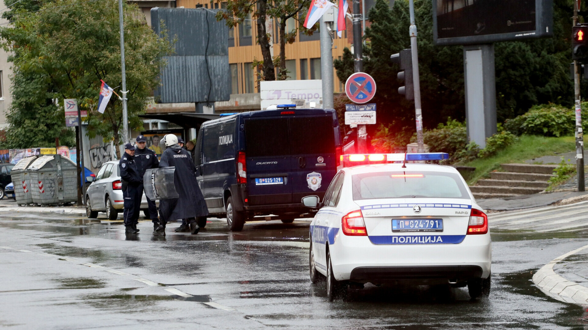 Detalji brutalnog napada pomahnitale 40-godišnjakinje: "Krvi je bilo na sve strane, jaukala je..."