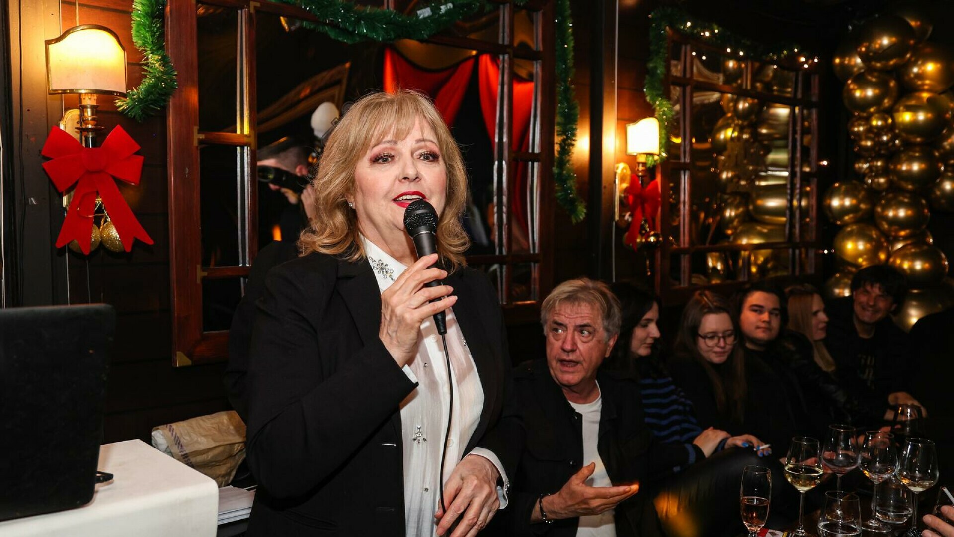 Znate li kako izgleda sin jedinac Rajka Dujmića? Rijetko ga viđamo, a zbog posebnog događanja ...