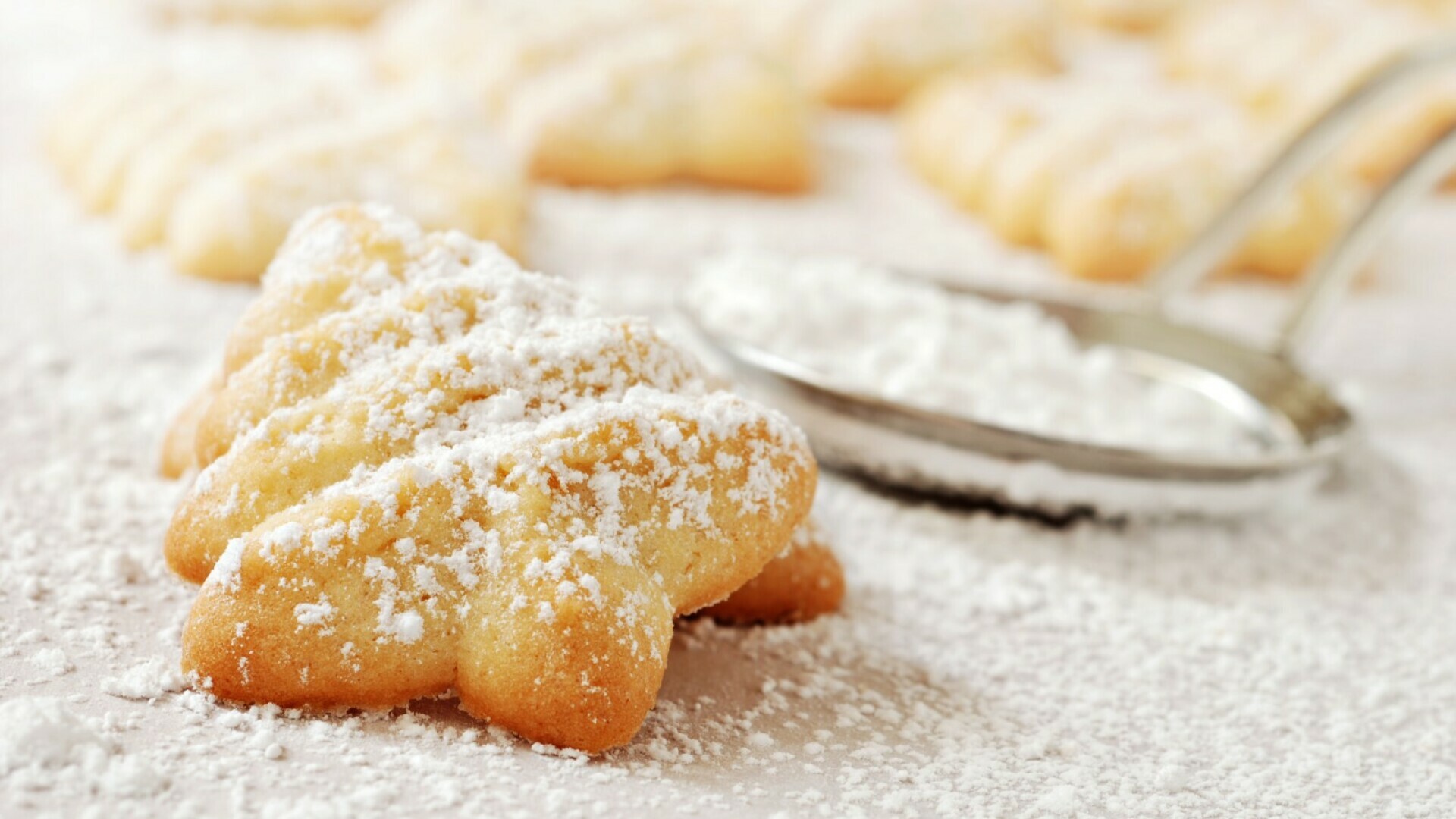 Božićni keksi od 6 sastojaka gotovi za manje od 20 minuta